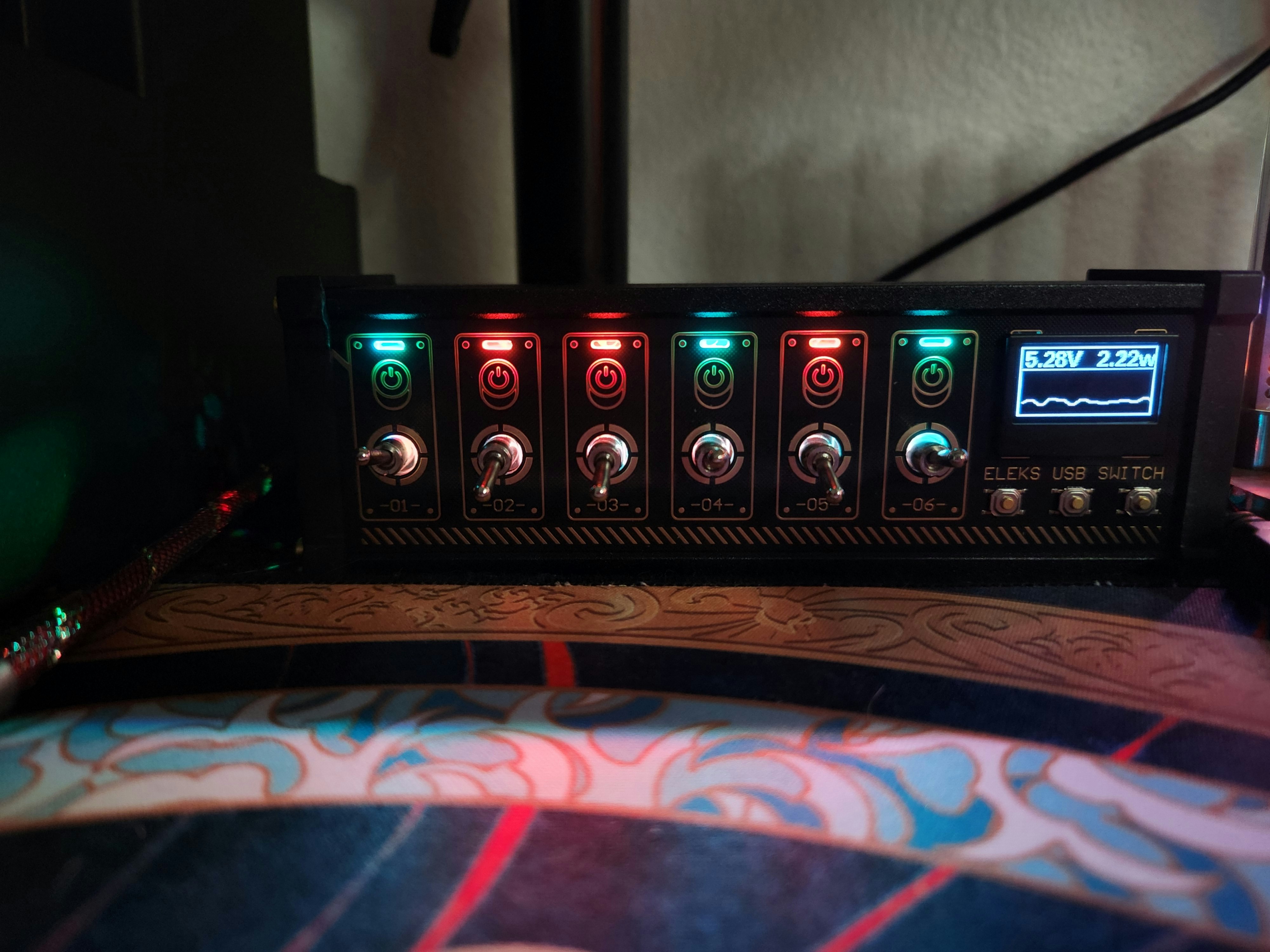 Eleks Power Console and USB Hub | Battlestations | Desk Accessories ...