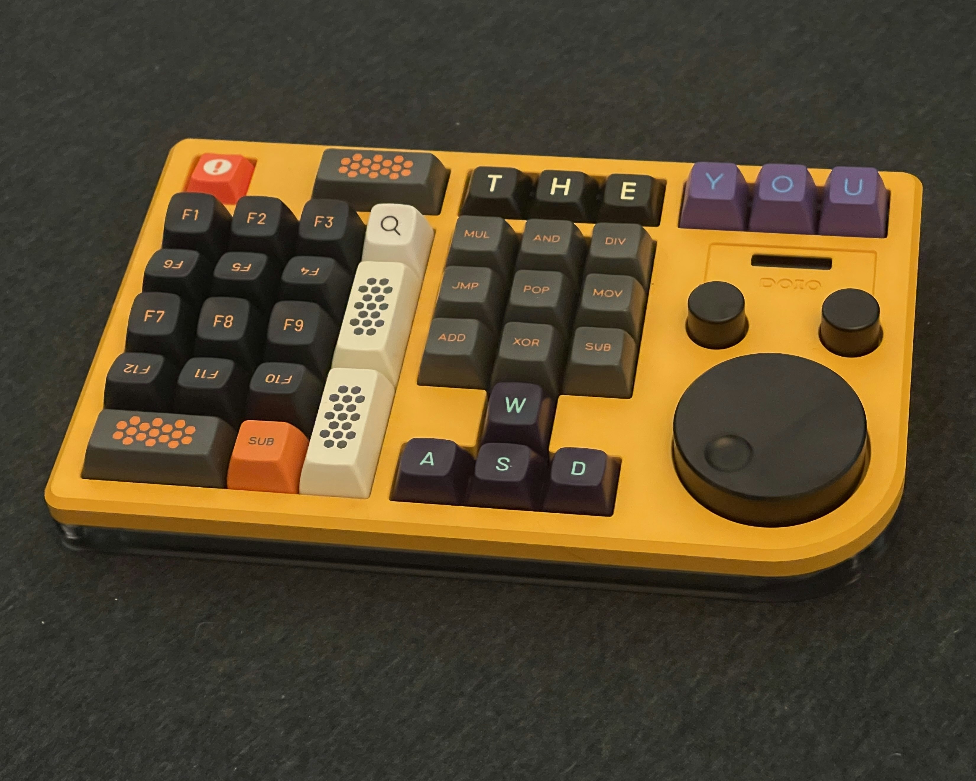 Megalodon Triple Knob 38% Keyboard With OLED Screen | Mechanical ...