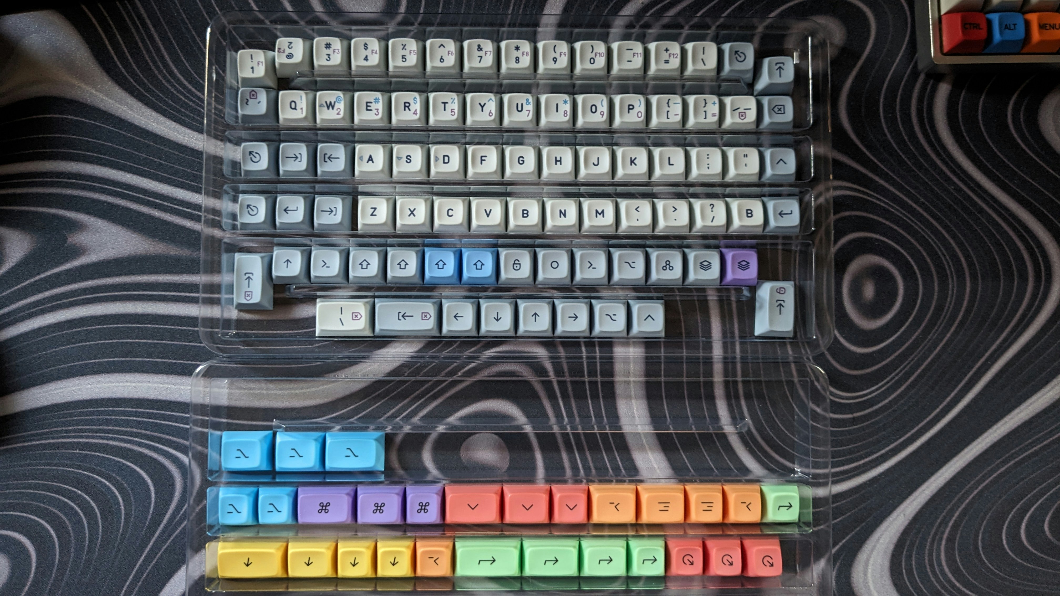 Operator & 2048 Mods side by side | Drop