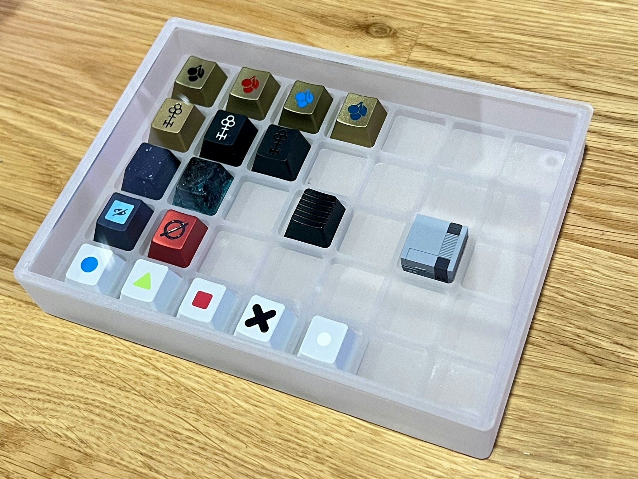 Nice little storage tray | Drop