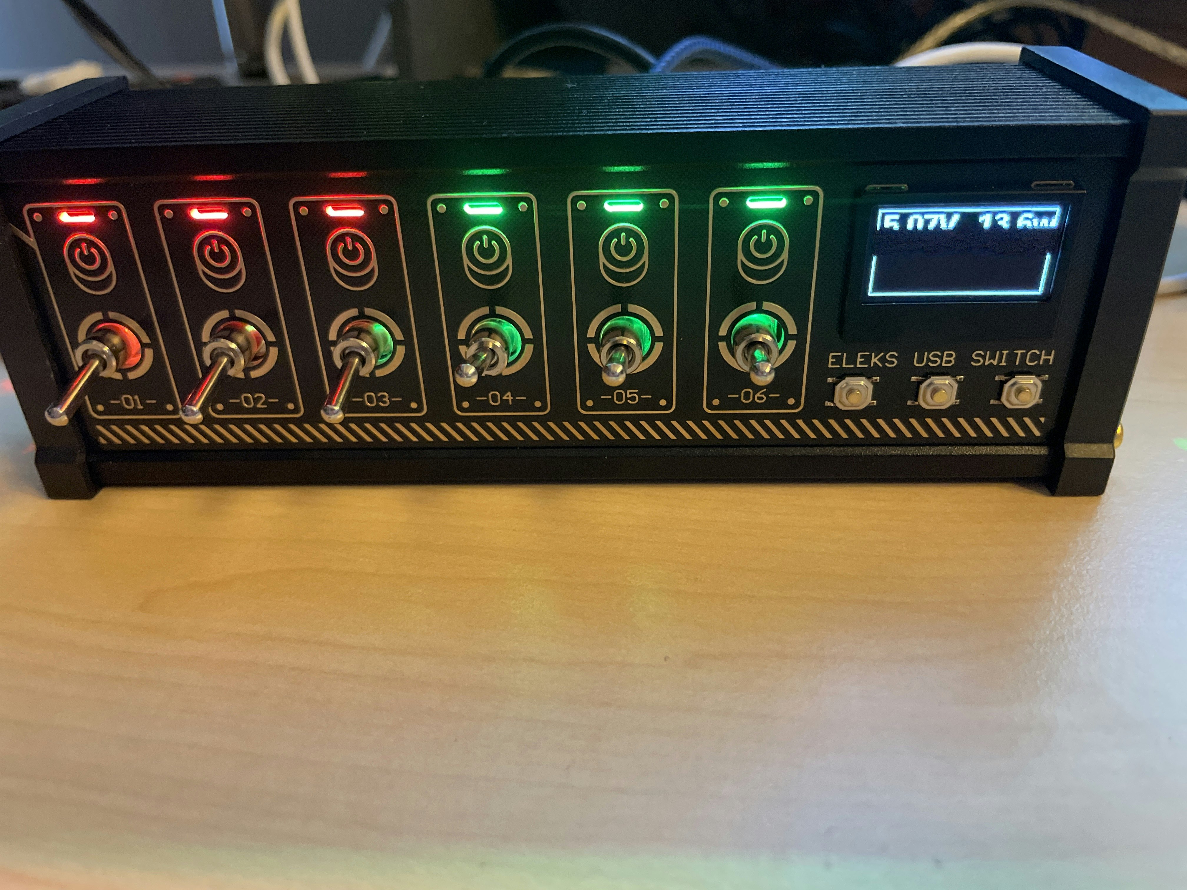 Eleks Power Console and USB Hub | Battlestations | Desk Accessories ...