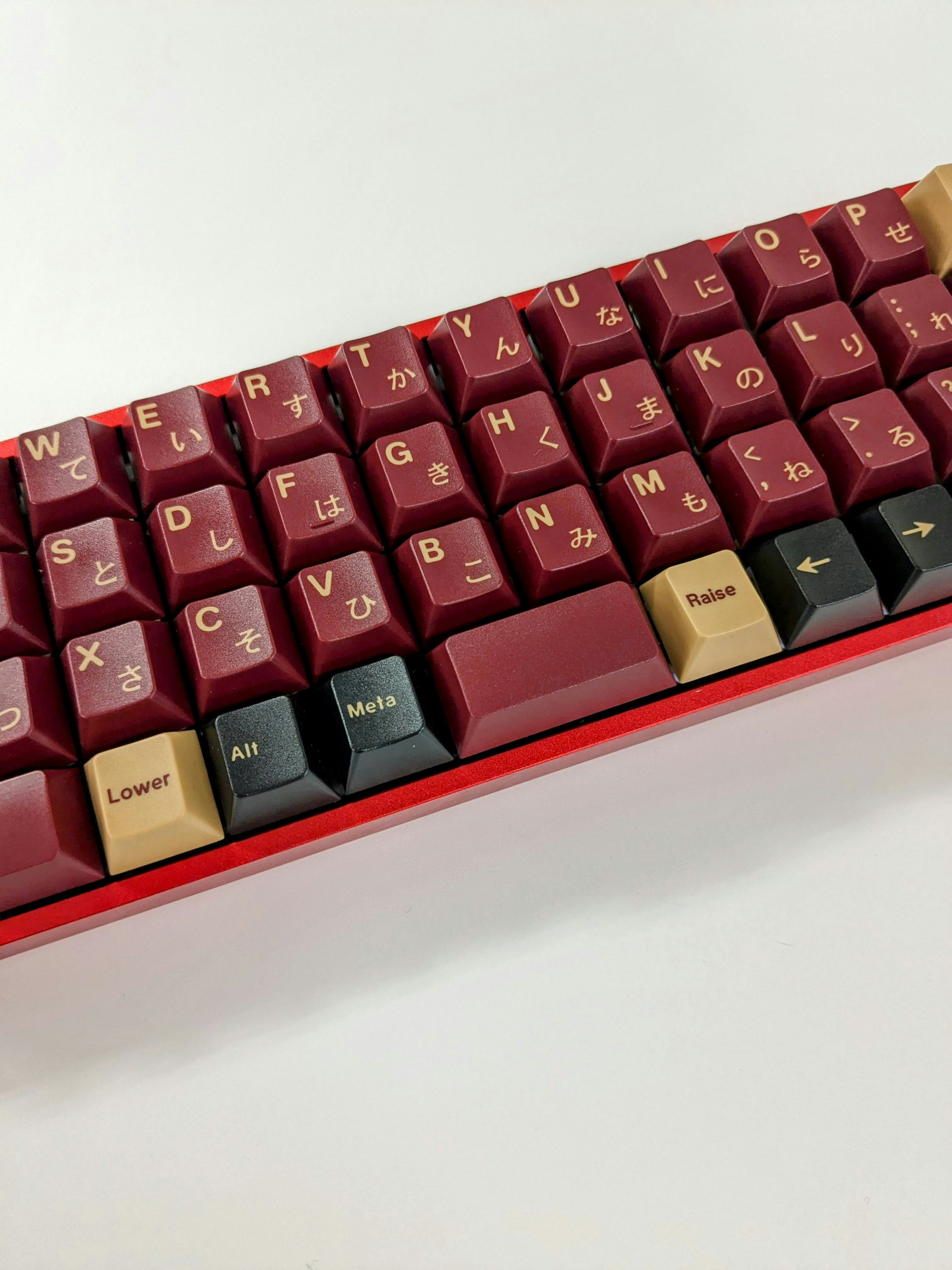 Planck V7 with GMK samurai keycaps | Drop