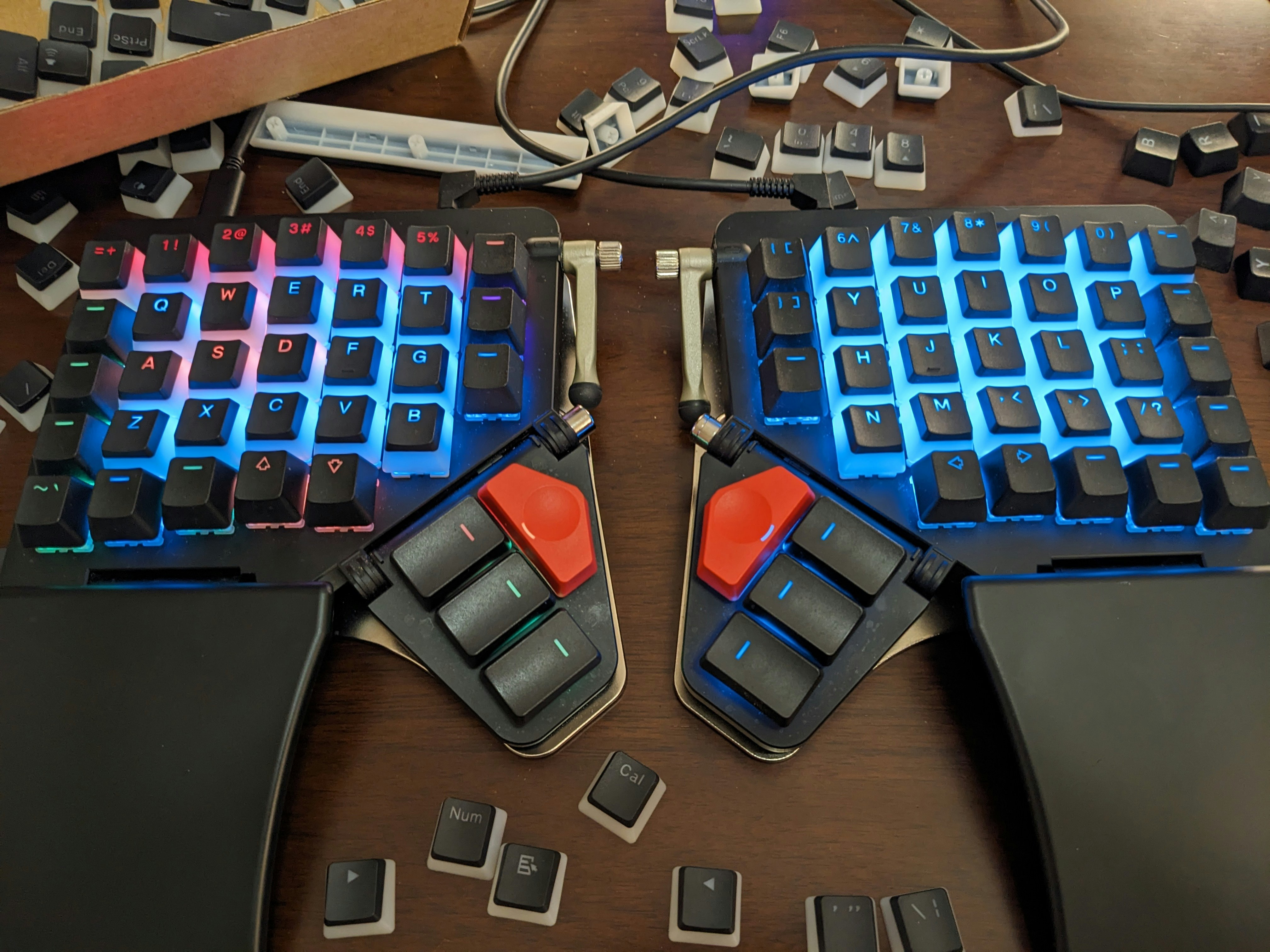 Moonlander with LOOP Pudding Keycaps | Drop