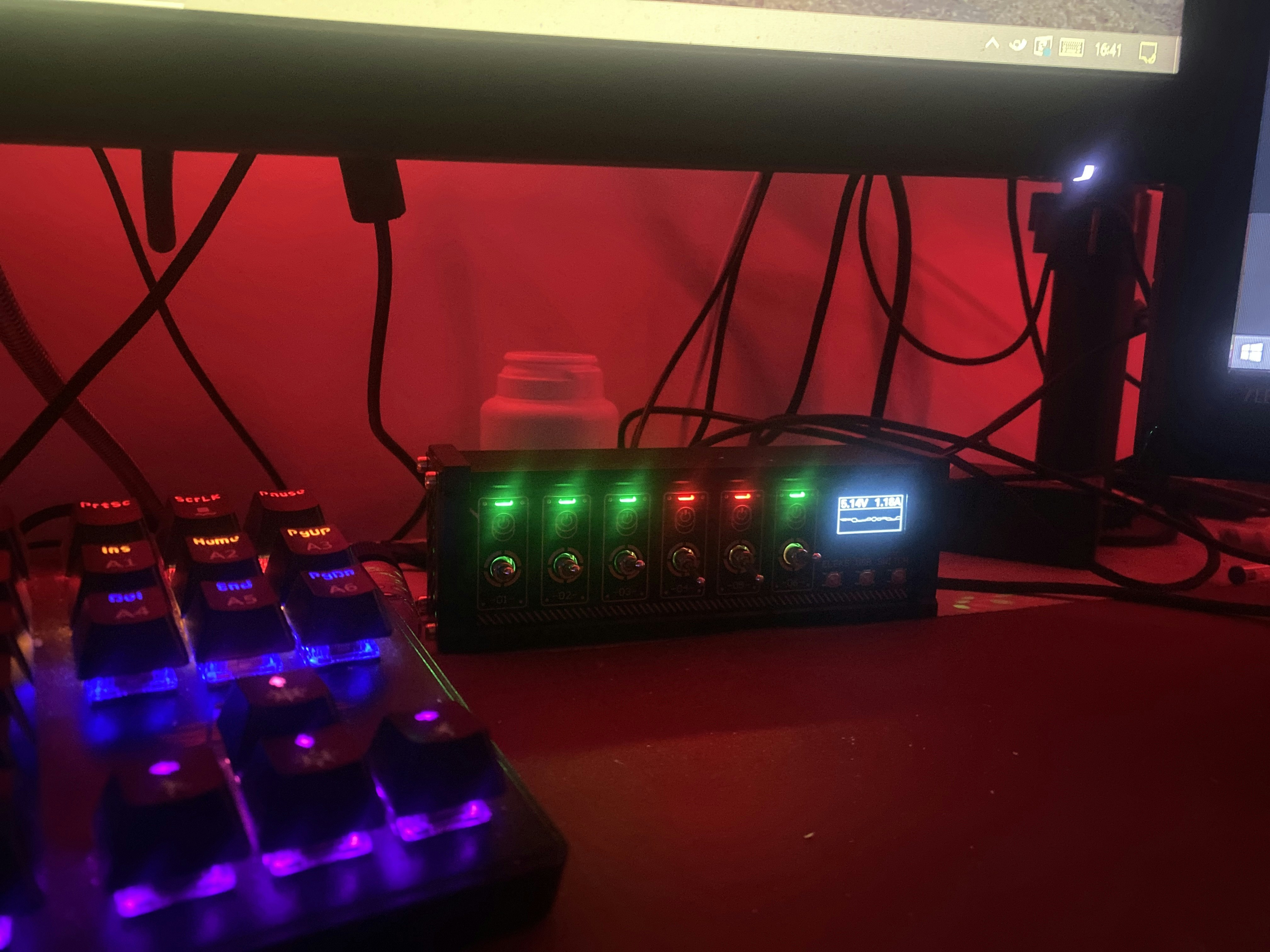 Eleks Power Console and USB Hub | Battlestations | Desk Accessories ...