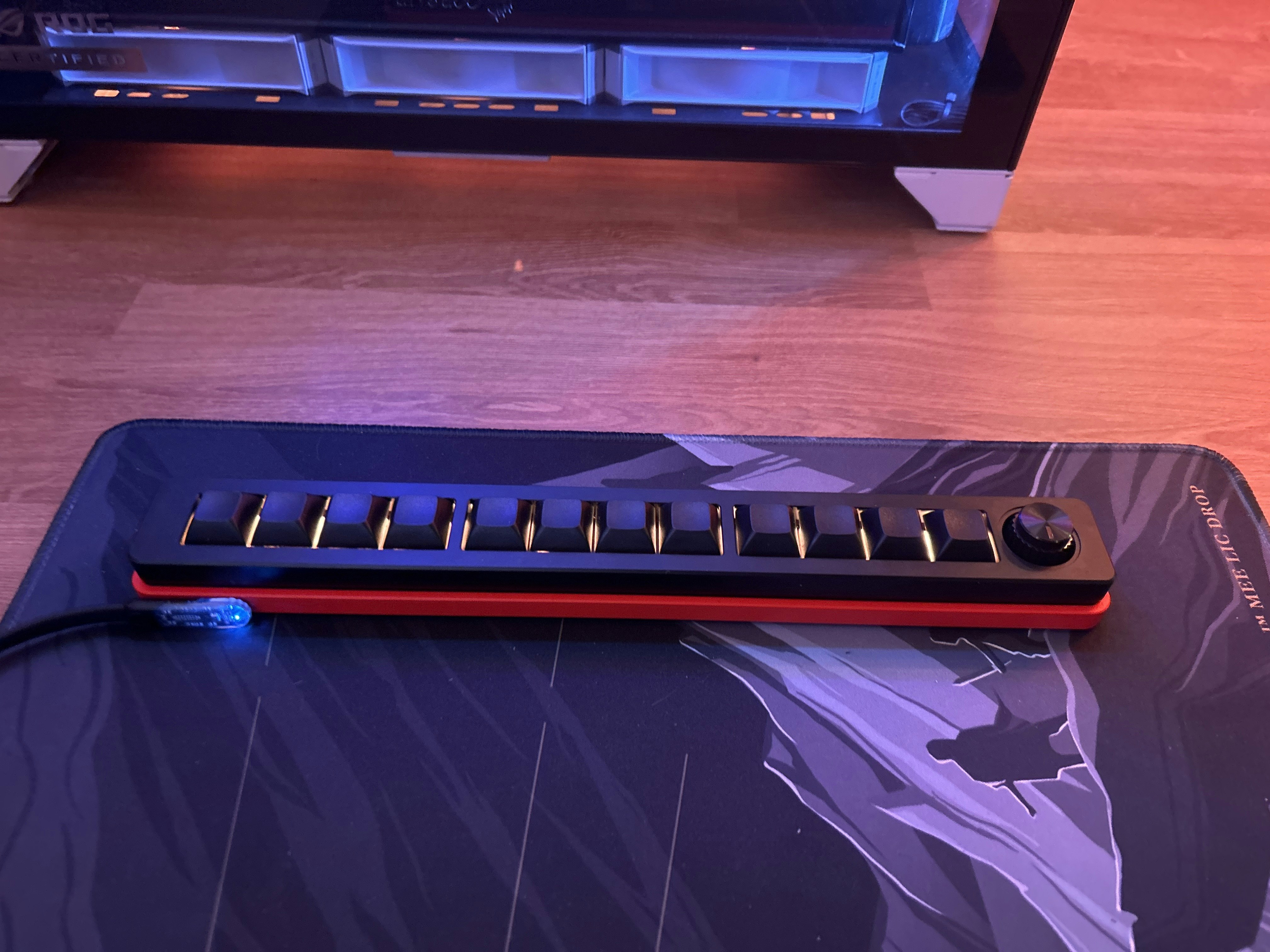 Megalodon Sword Macropad | Mechanical Keyboards | Custom Layout ...