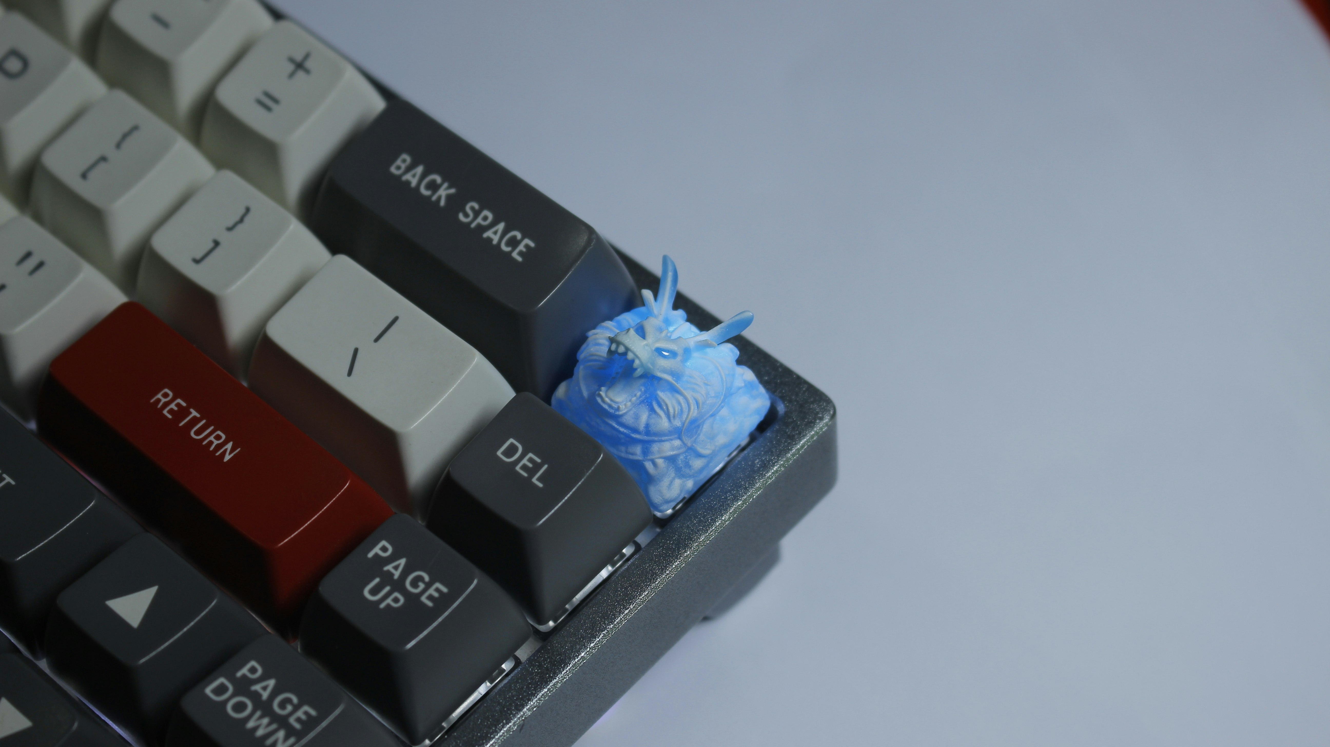 The Eye Key Dragon Stars of Antarctica Artisan Keycap | Mechanical ...