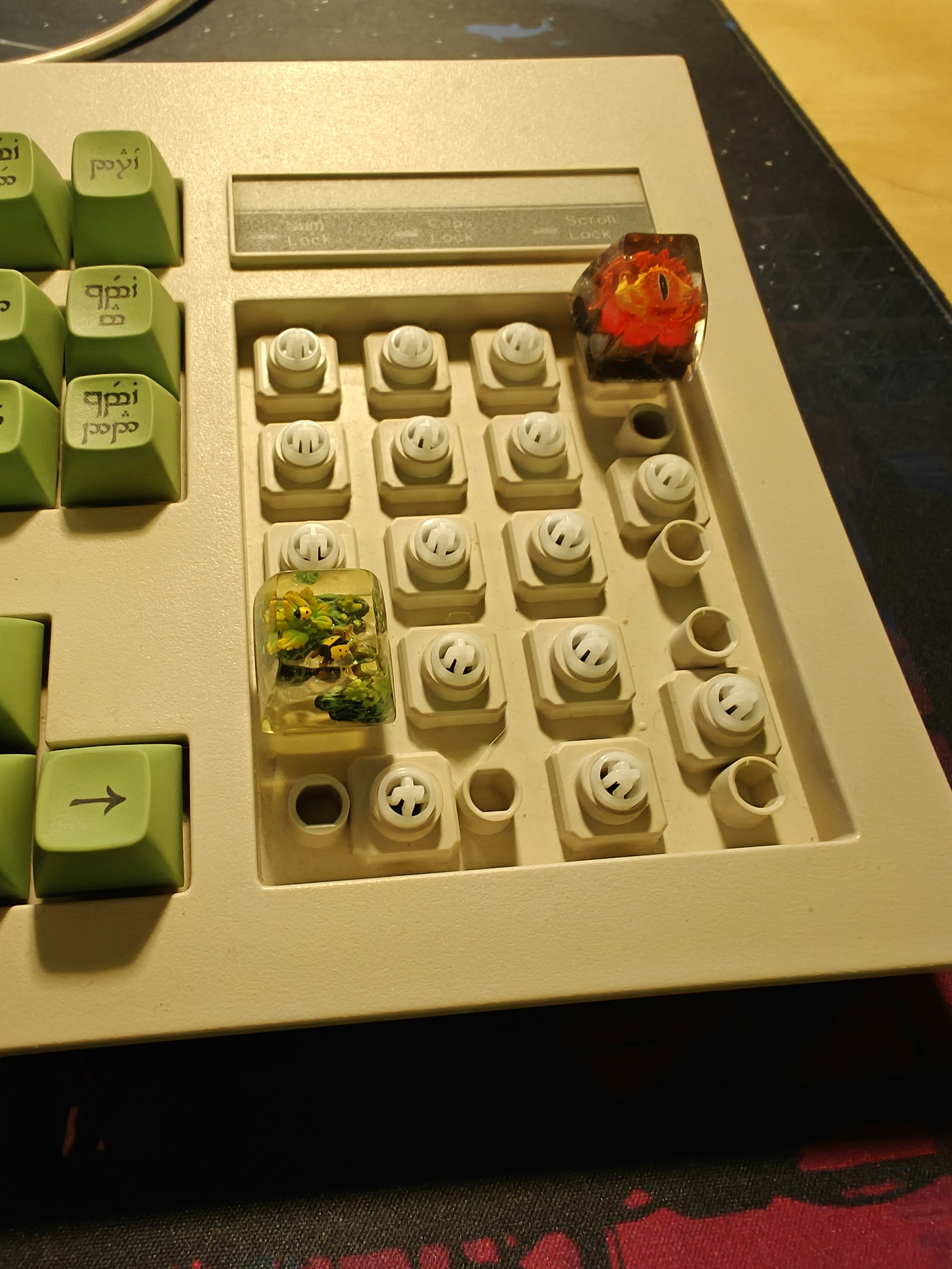 Dwarf Factory Miracle Island Artisan Keycap | Mechanical Keyboards ...