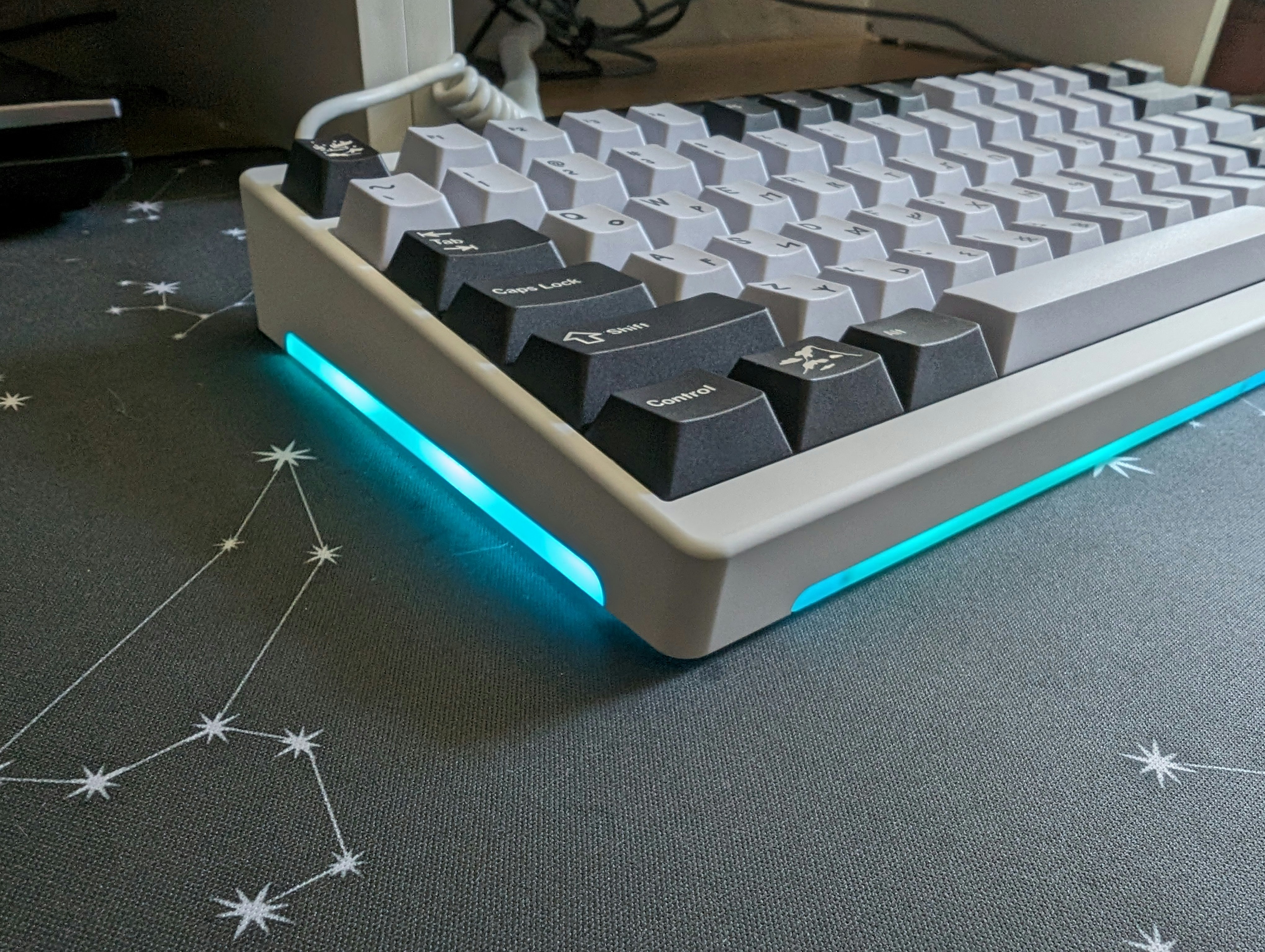 Gmk Pulse + epbt sky dolch | Drop