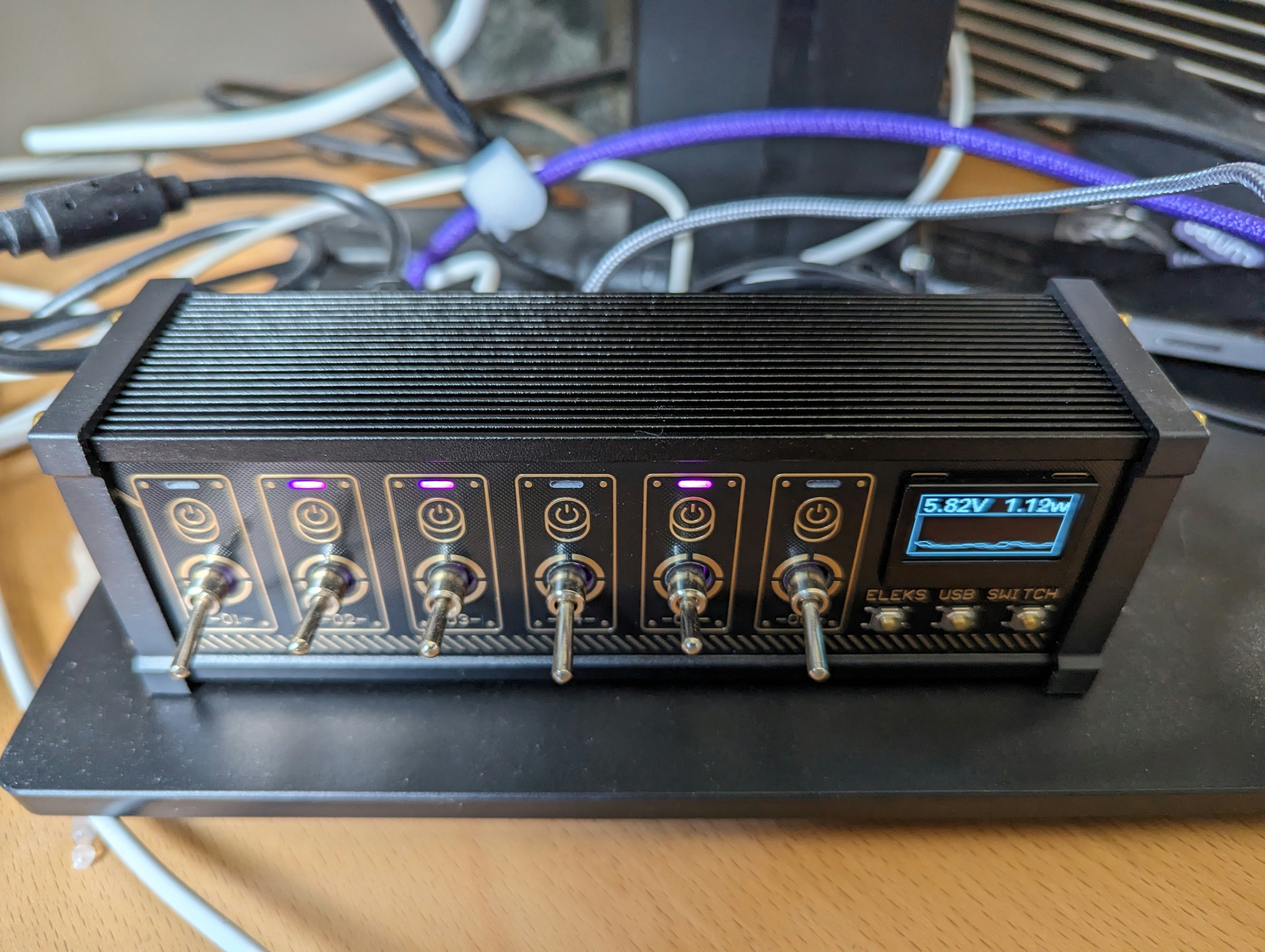 Eleks Power Console and USB Hub | Battlestations | Desk Accessories ...