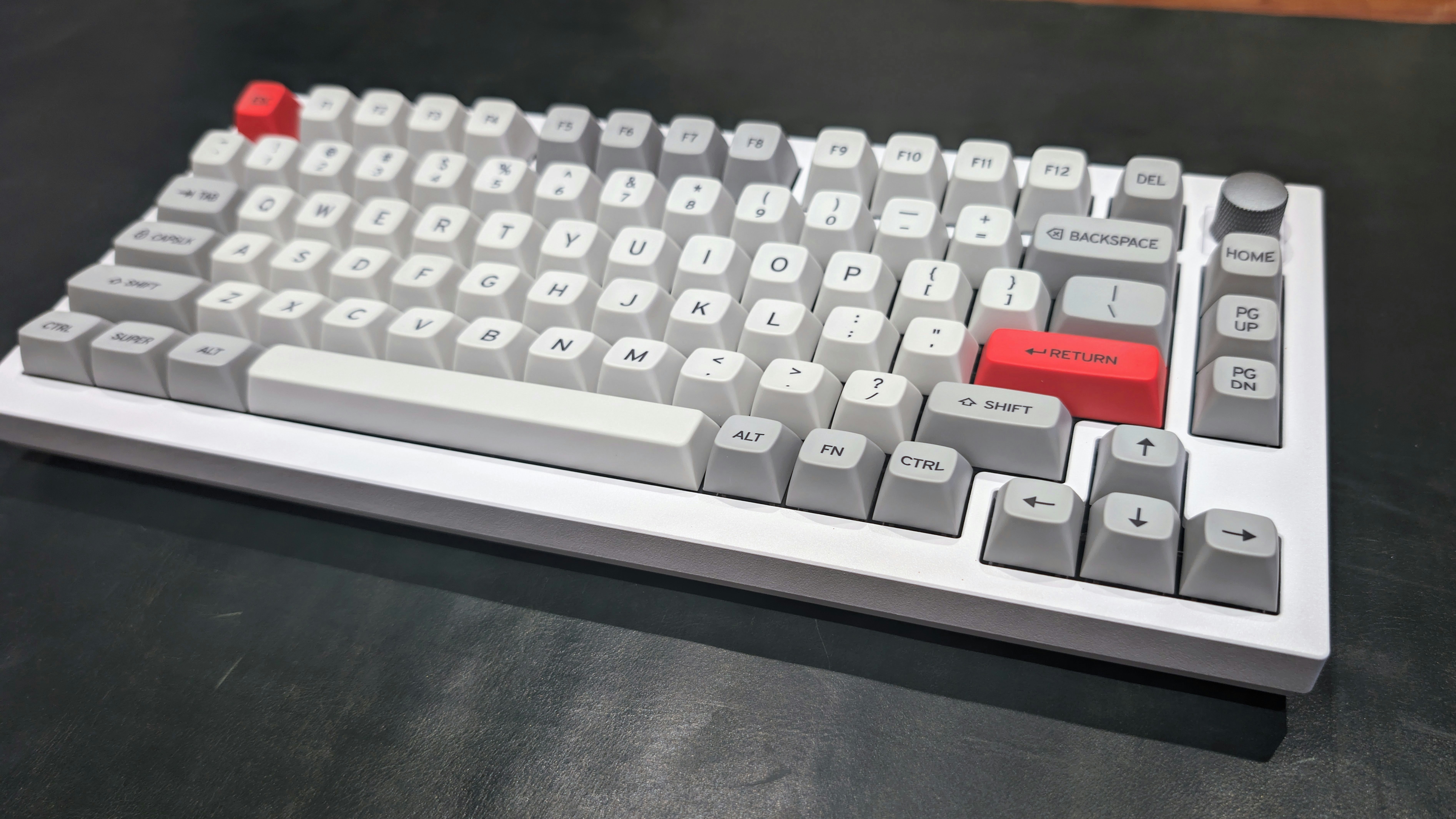 /dev/tty R3 on white Keychron Q1 Pro | Drop