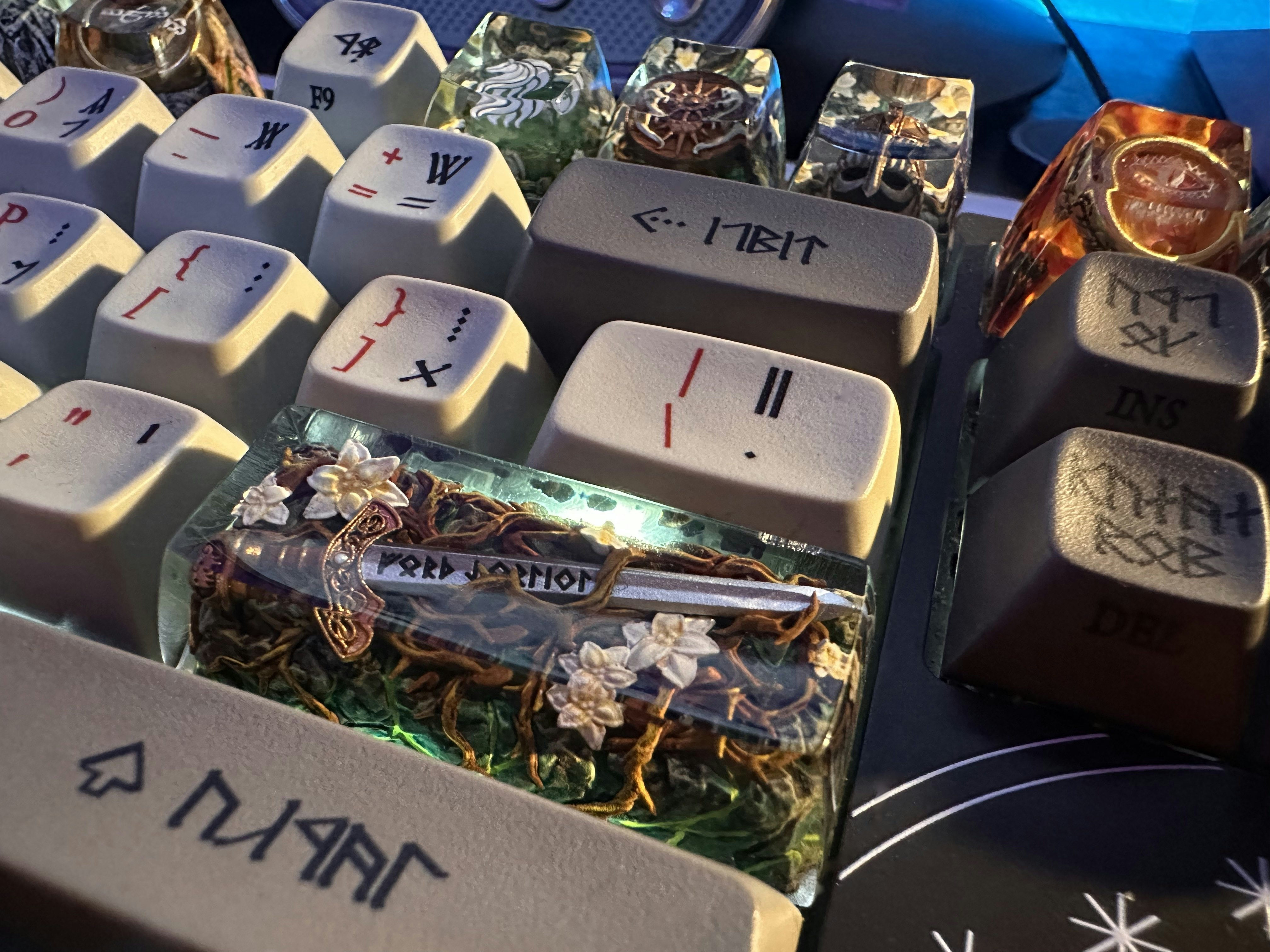 Drop + The Lord of the Rings™ Rohan™: Simbelmynë Artisan Keycap ...