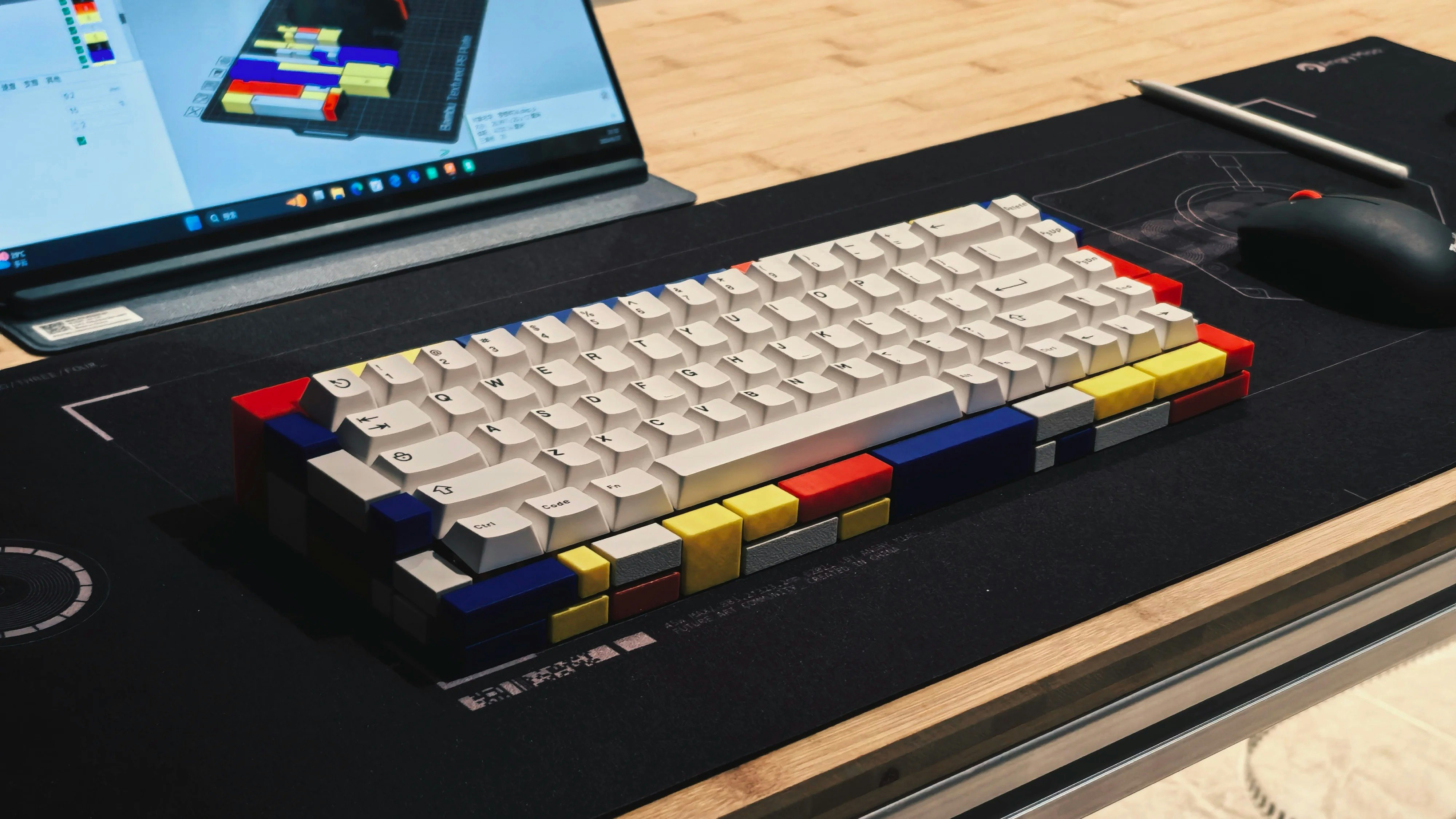 Pietone, 3D printed-keyboard, Inspired by Piet Mondrian's composition ...