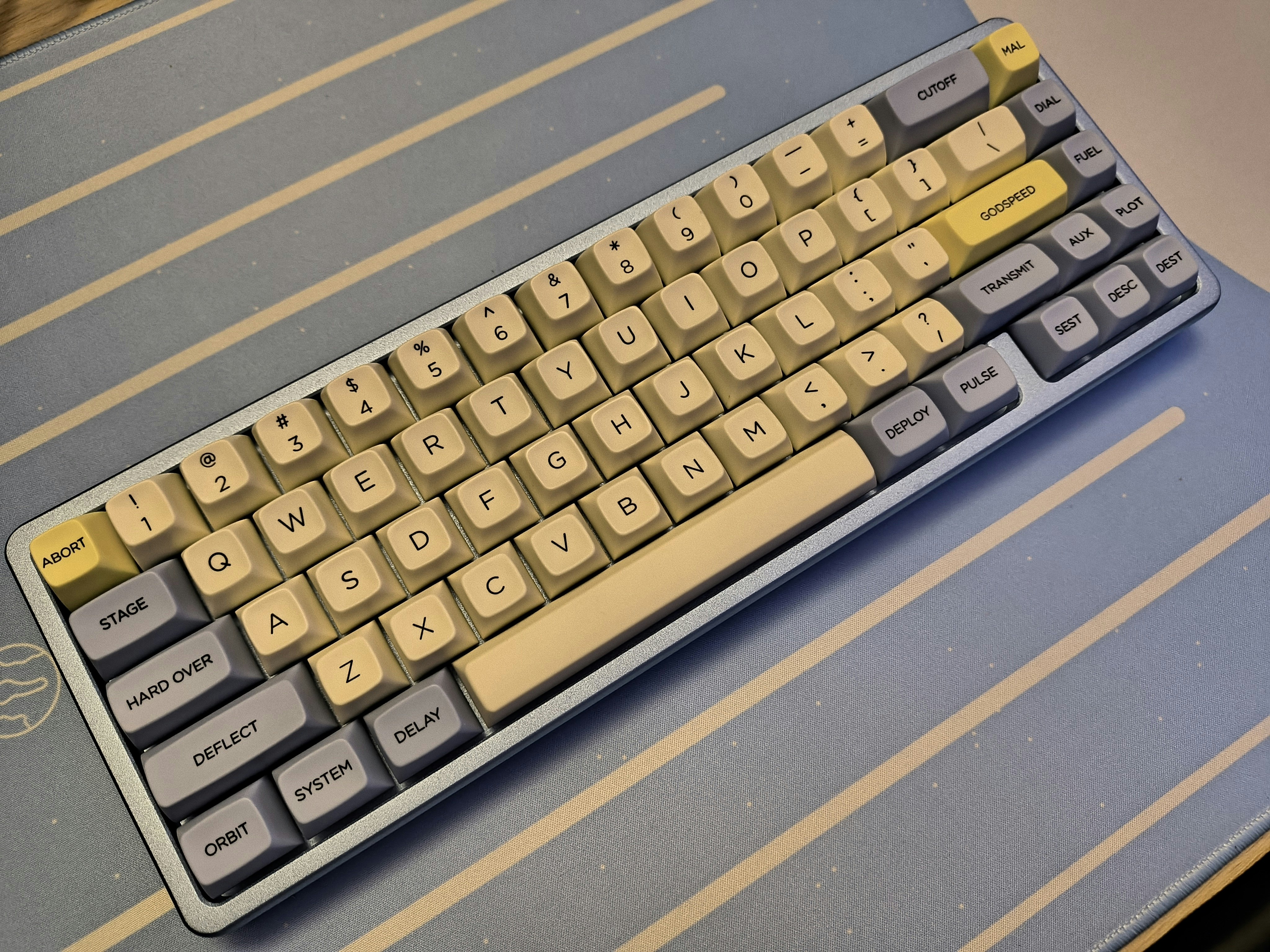 Mito Godspeed Apollo MT3 keycaps on Arctic Drop ALT High Profile