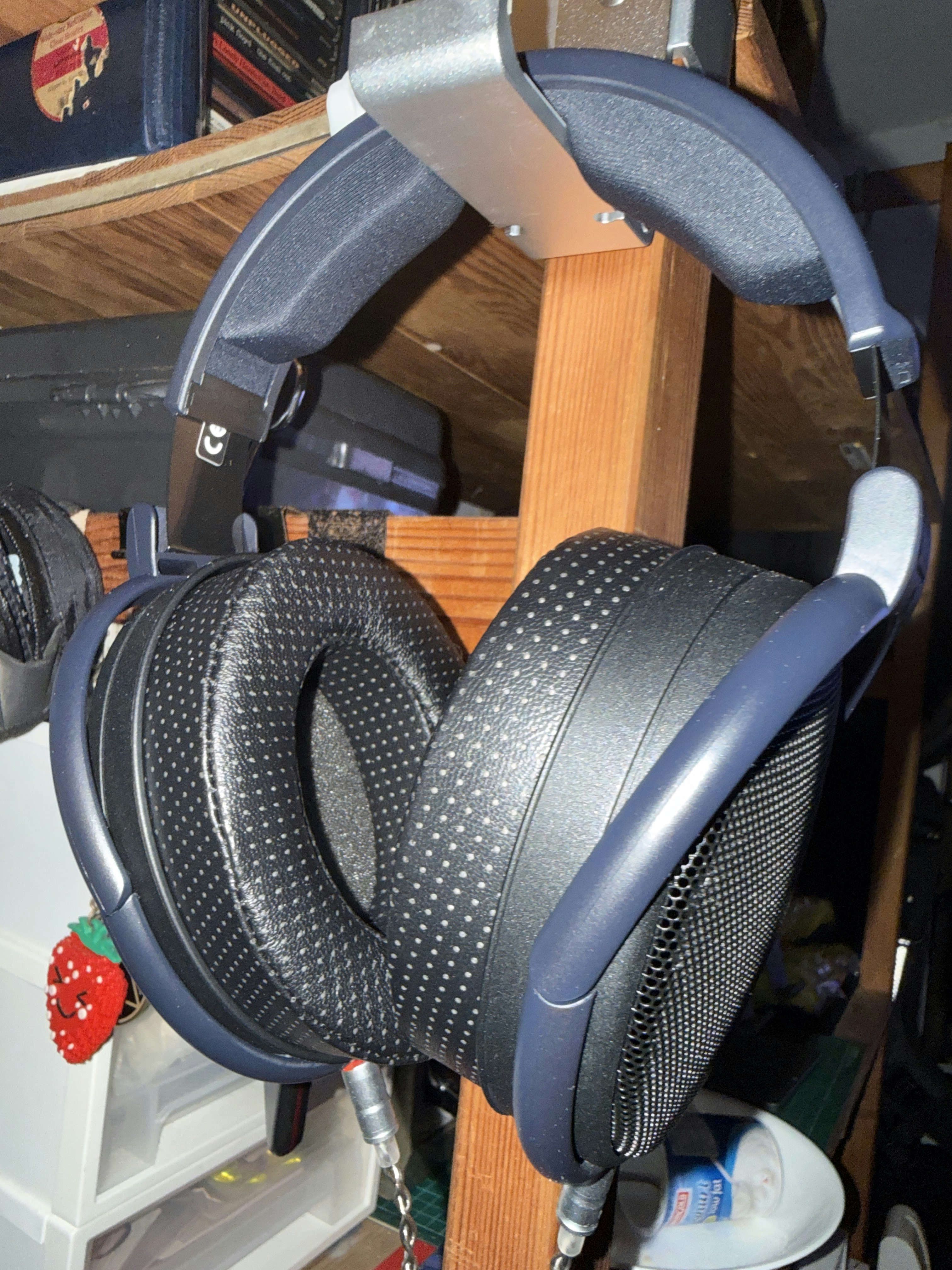 Pads are easy to install | Drop