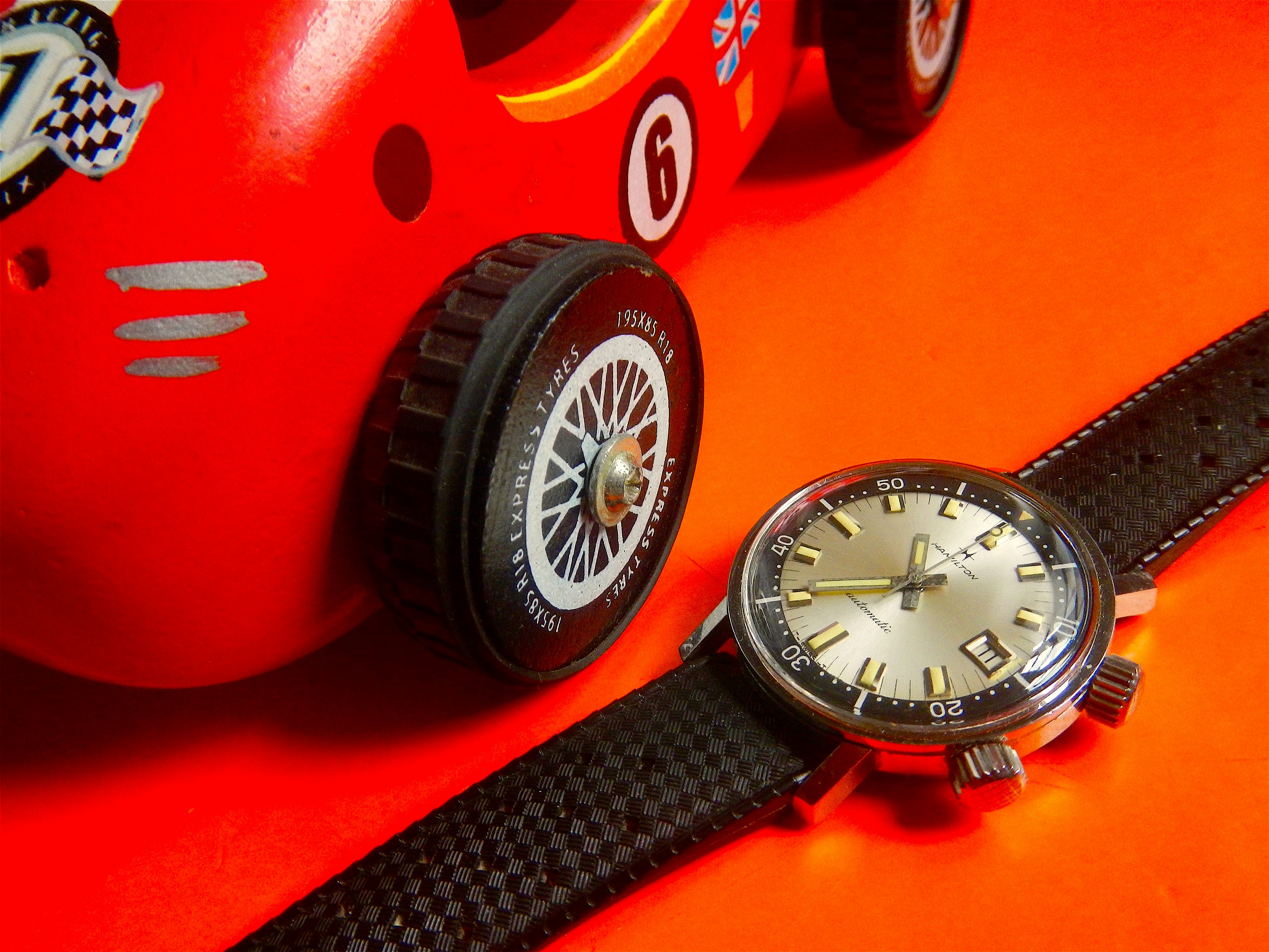 Hamilton AQUA-DATE [Skin Diver] Super Compressor 600 feet | Drop