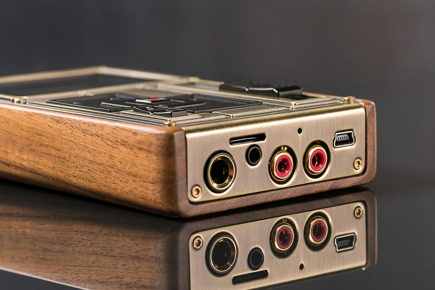 Colorfly C4 | Audiophile | DAPs | Portable DAPs | Drop