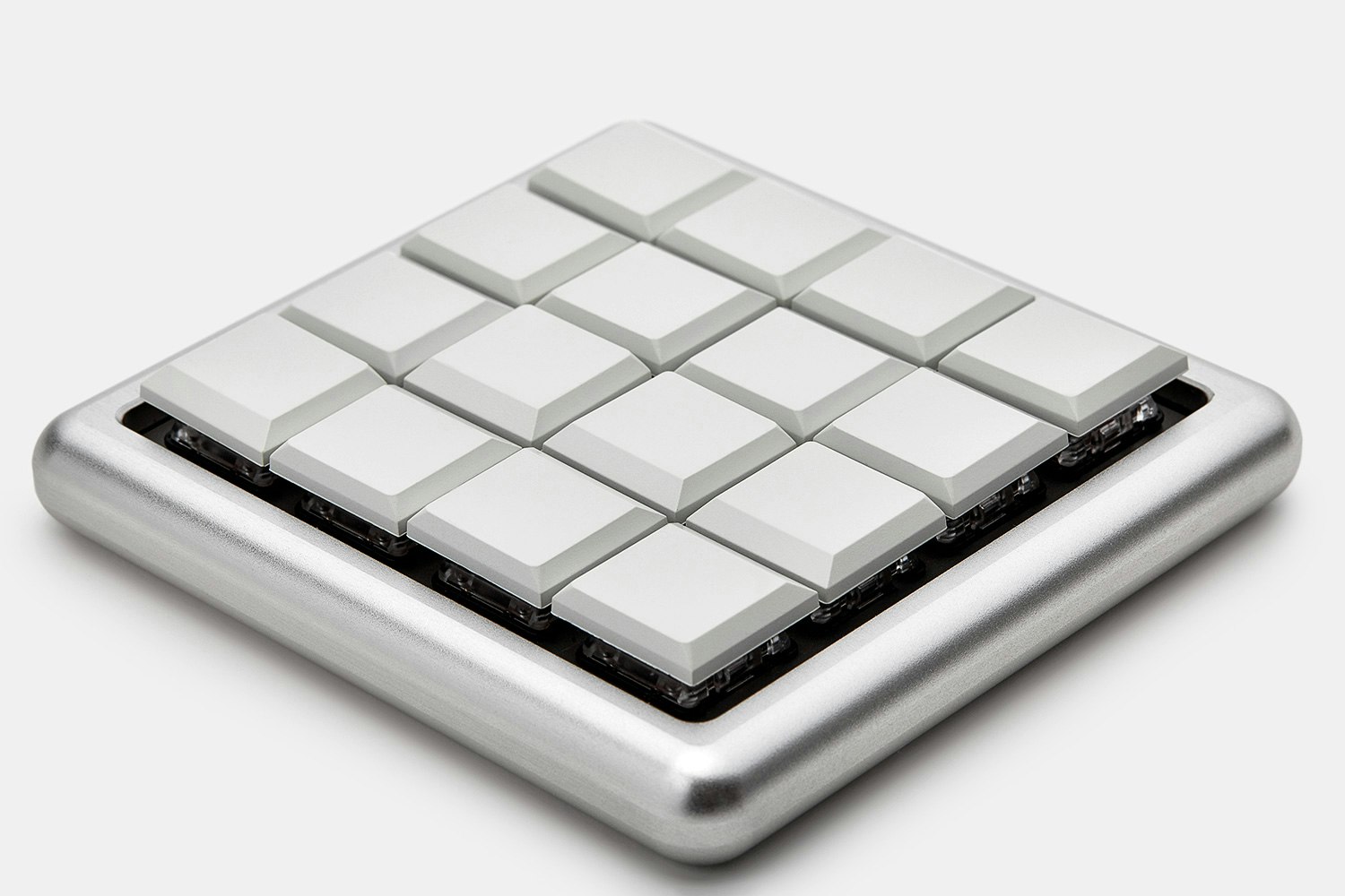BM-16S Programmable Macropad (Choc Switches) | Mechanical Keyboards ...