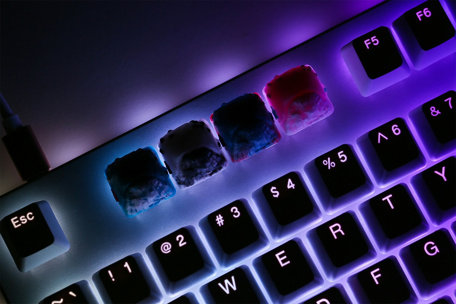 Bubble Keys Resin Humpback Whale Artisan Keycap | Mechanical Keyboards ...