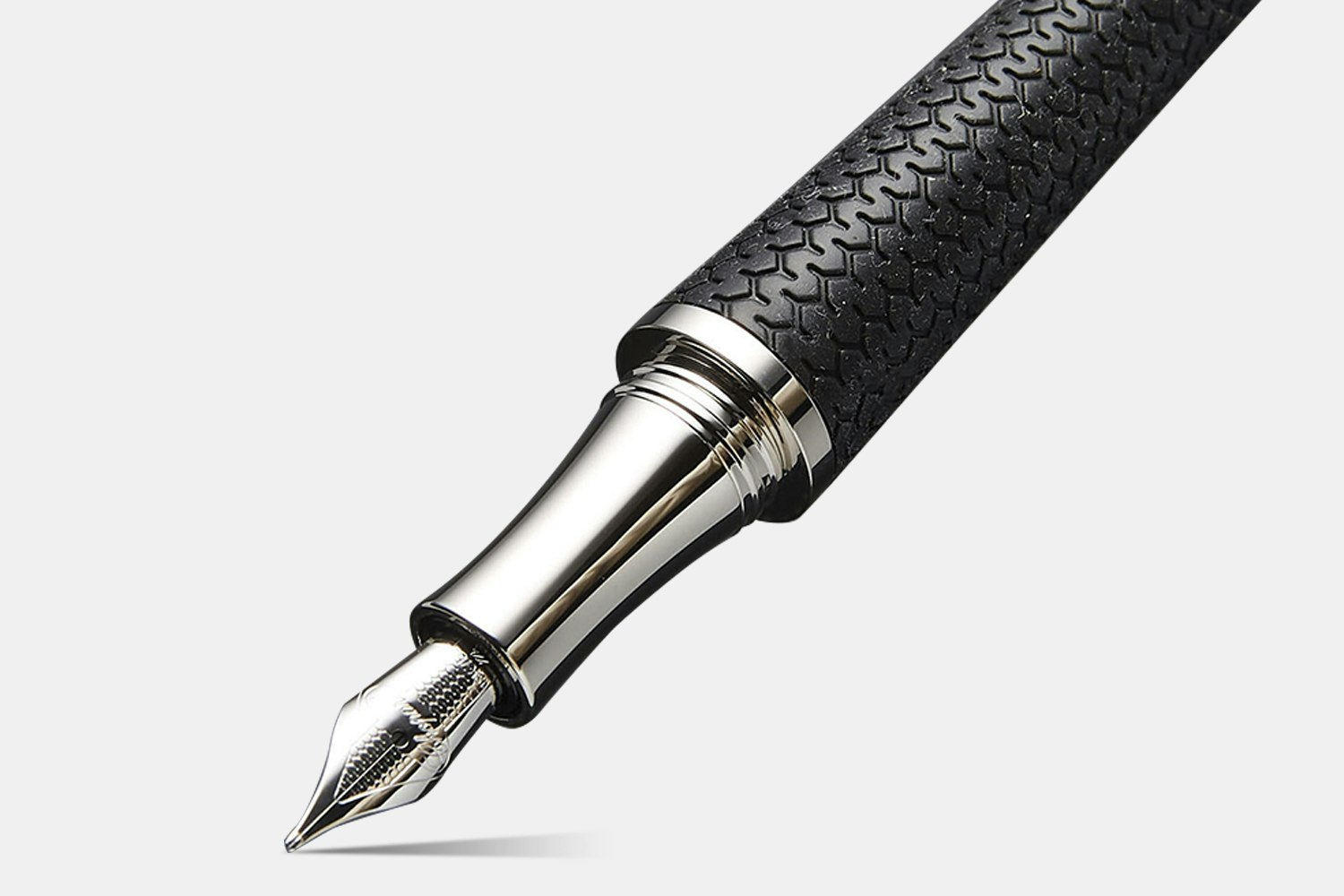 Chopard Classic Racing Fountain Pen | Pens | Fountain Pens | Drop