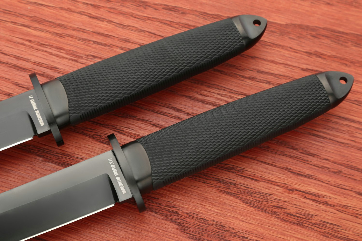 Cold Steel Tantos w/Large 3V Blades | Knives | Fixed Blade Knives | Drop