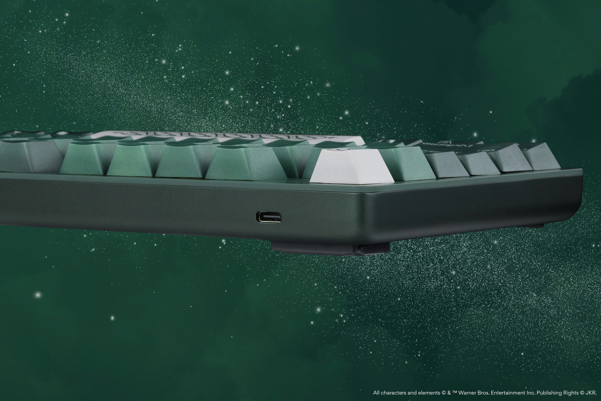 Drop + Harry Potter™ Slytherin™ ENTR Keyboard | Mechanical Keyboards ...