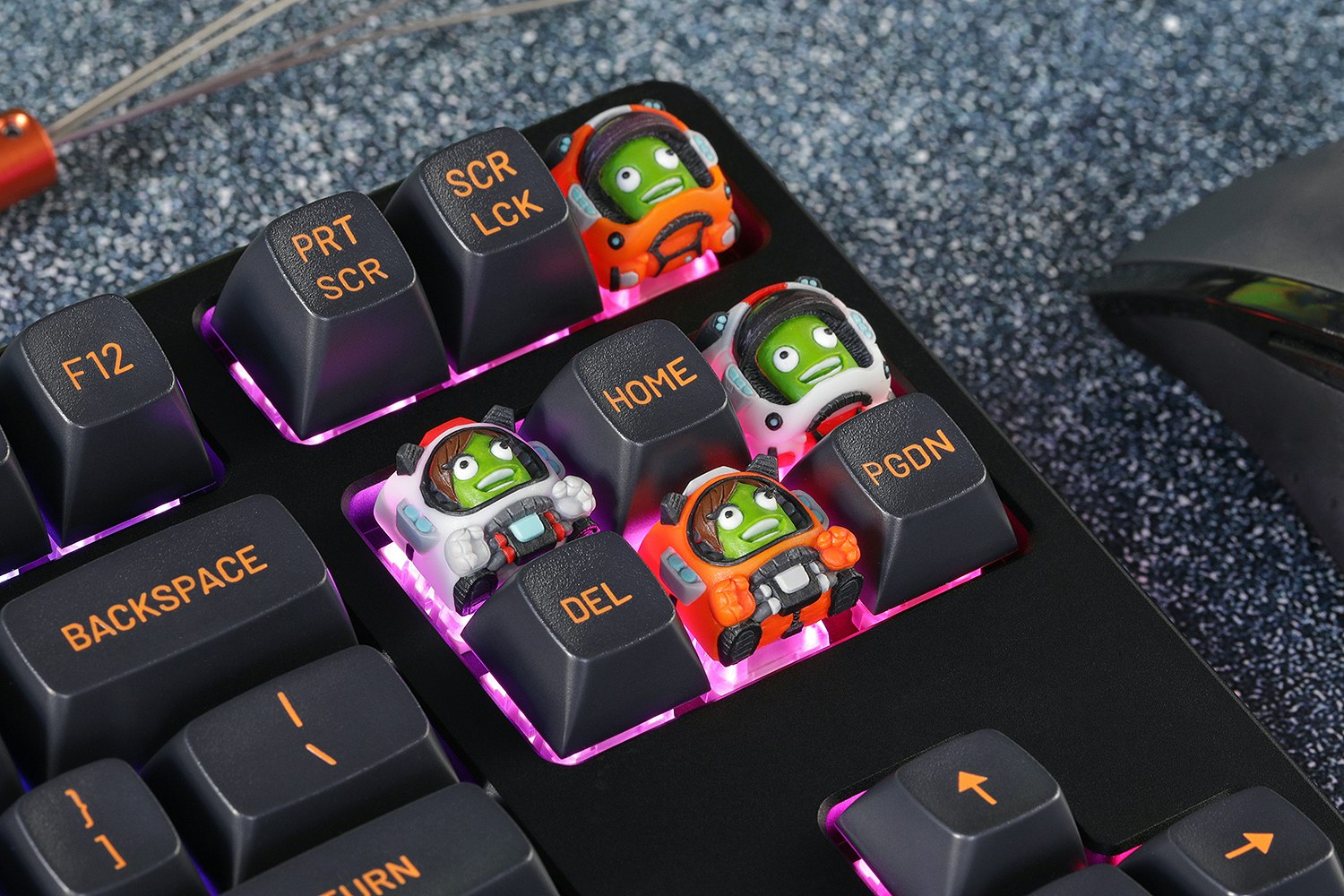 Drop + Kerbal Space Program Artisan Keycap - Valentina Kerman Details ...