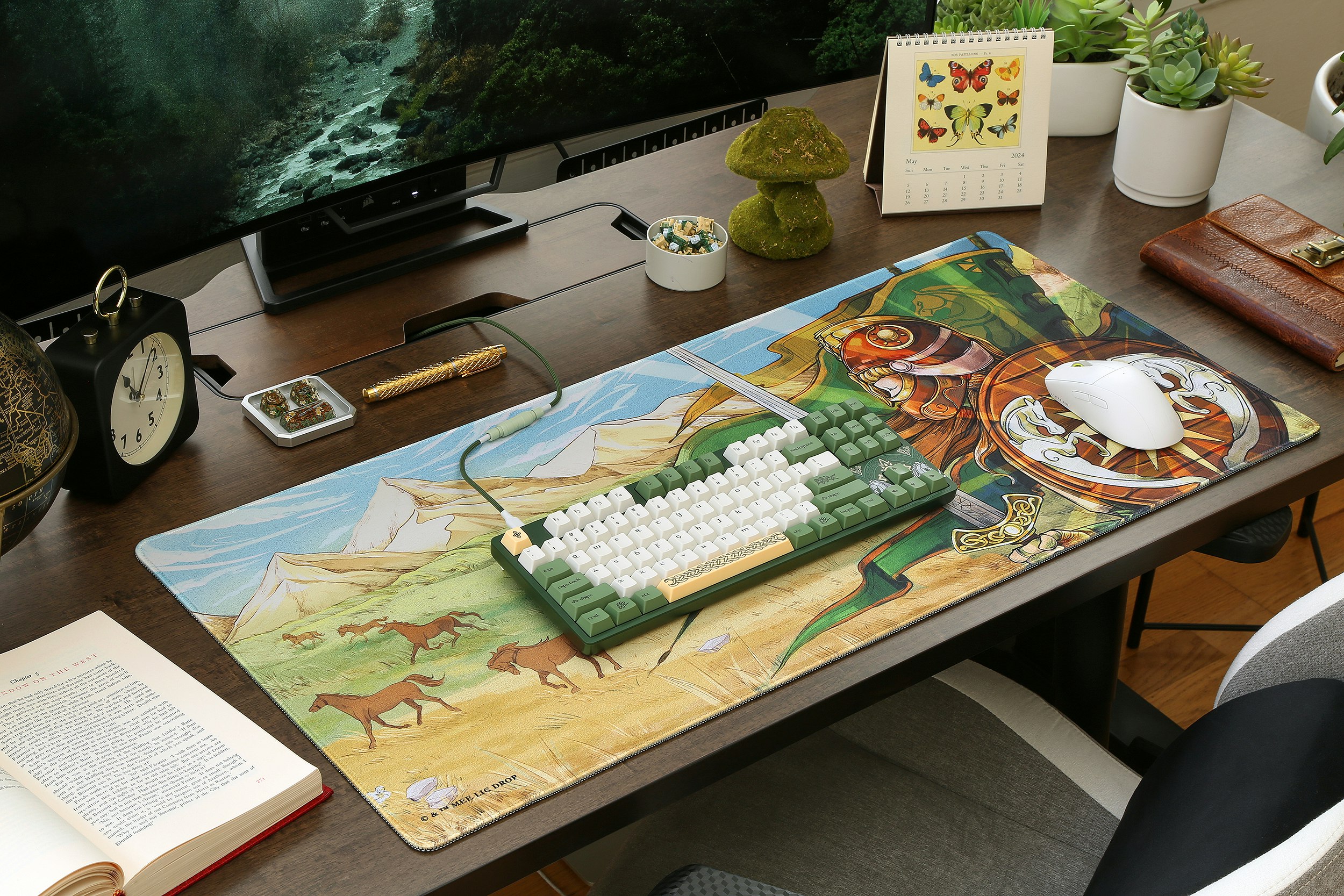 Drop + The Lord of the Rings™ Rohirrim™ Desk Mat | Battlestations ...
