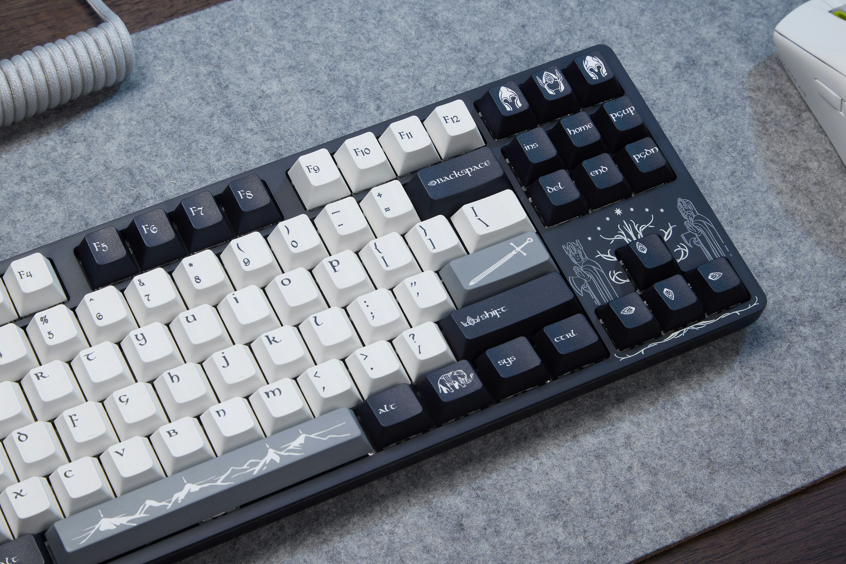 Drop + The Lord of the Rings™ Gondor™ Keyboard | Mechanical Keyboards ...