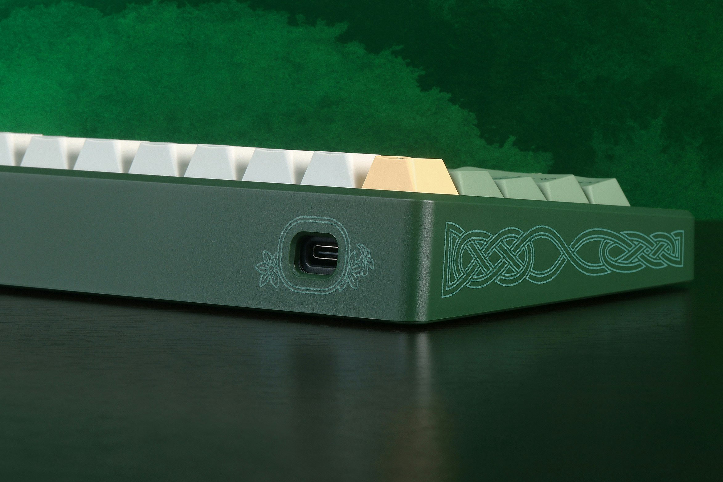 Drop + The Lord of the Rings™ Rohan™ CSTM65 Keyboard | Mechanical ...