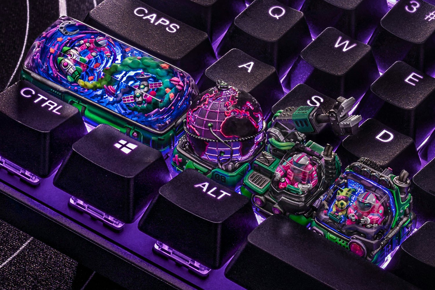 Dwarf Factory Astrovert: Adventure of Worlds Artisan Keycap - Earth ...