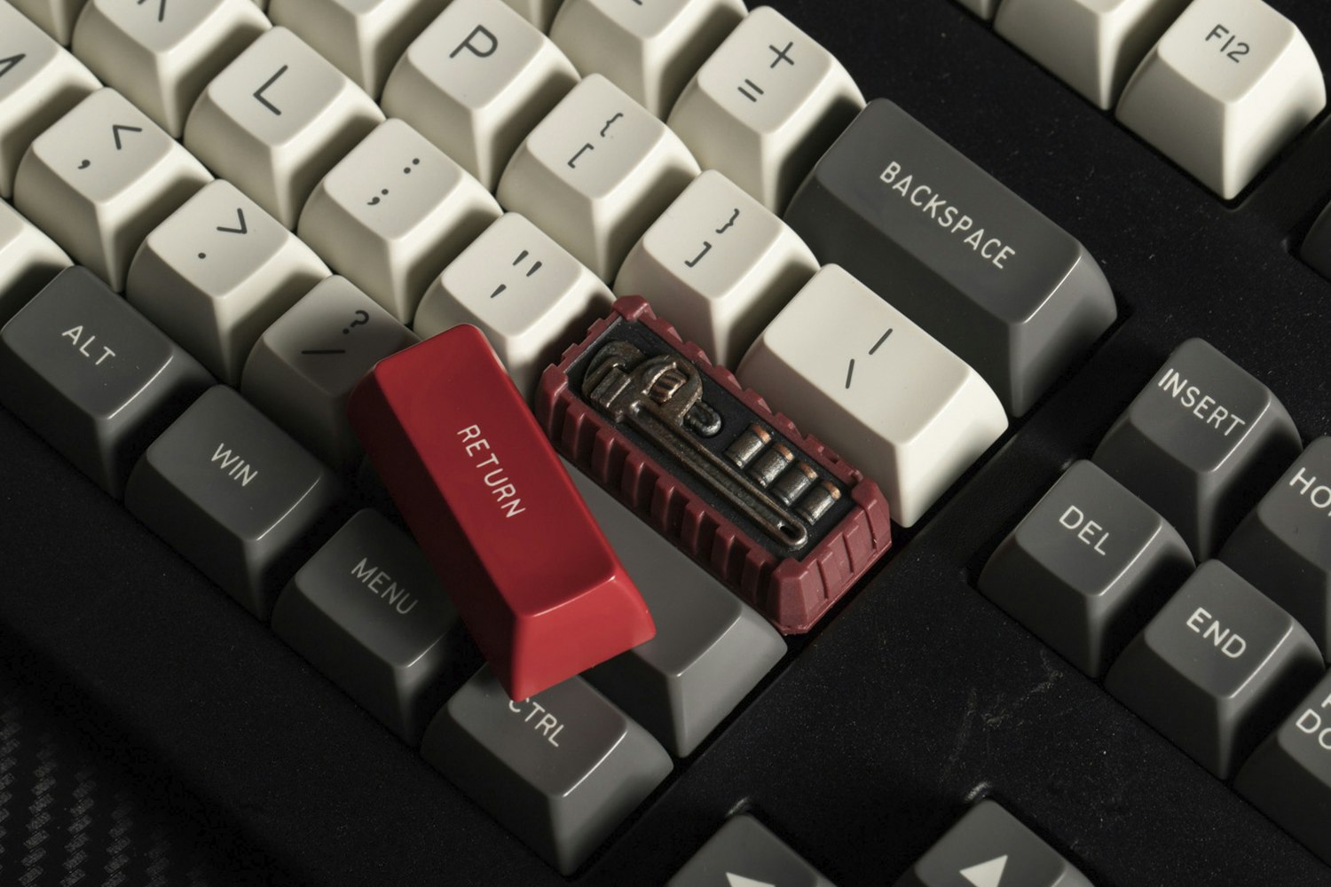 Dwarf Factory Wrecker Artisan Keycap | Mechanical Keyboards | Keycaps ...