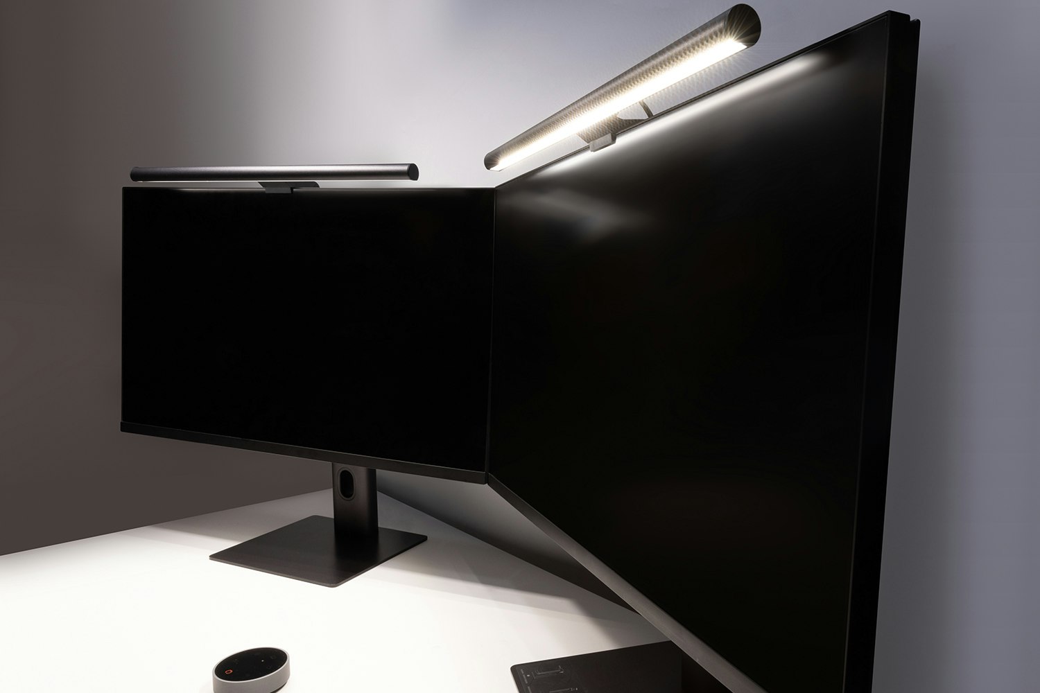 Elesense Dual-Monitor Light Bar | Battlestations | Lighting | Light ...