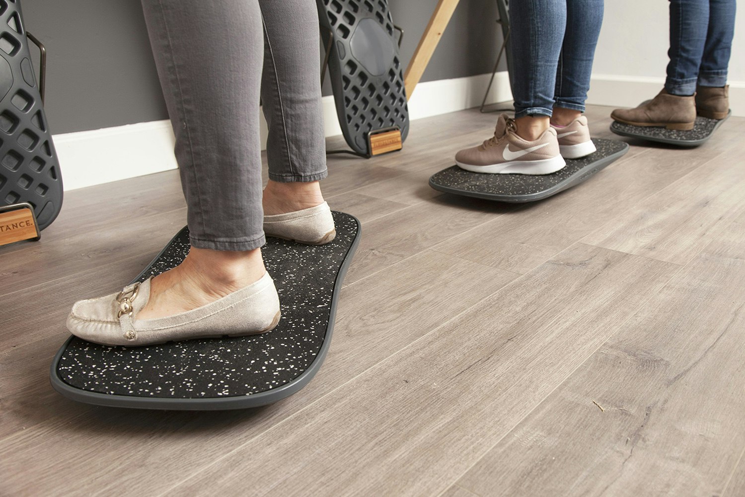 FluidStance Plane Storm Balance Board | Battlestations | Desks & Chairs ...