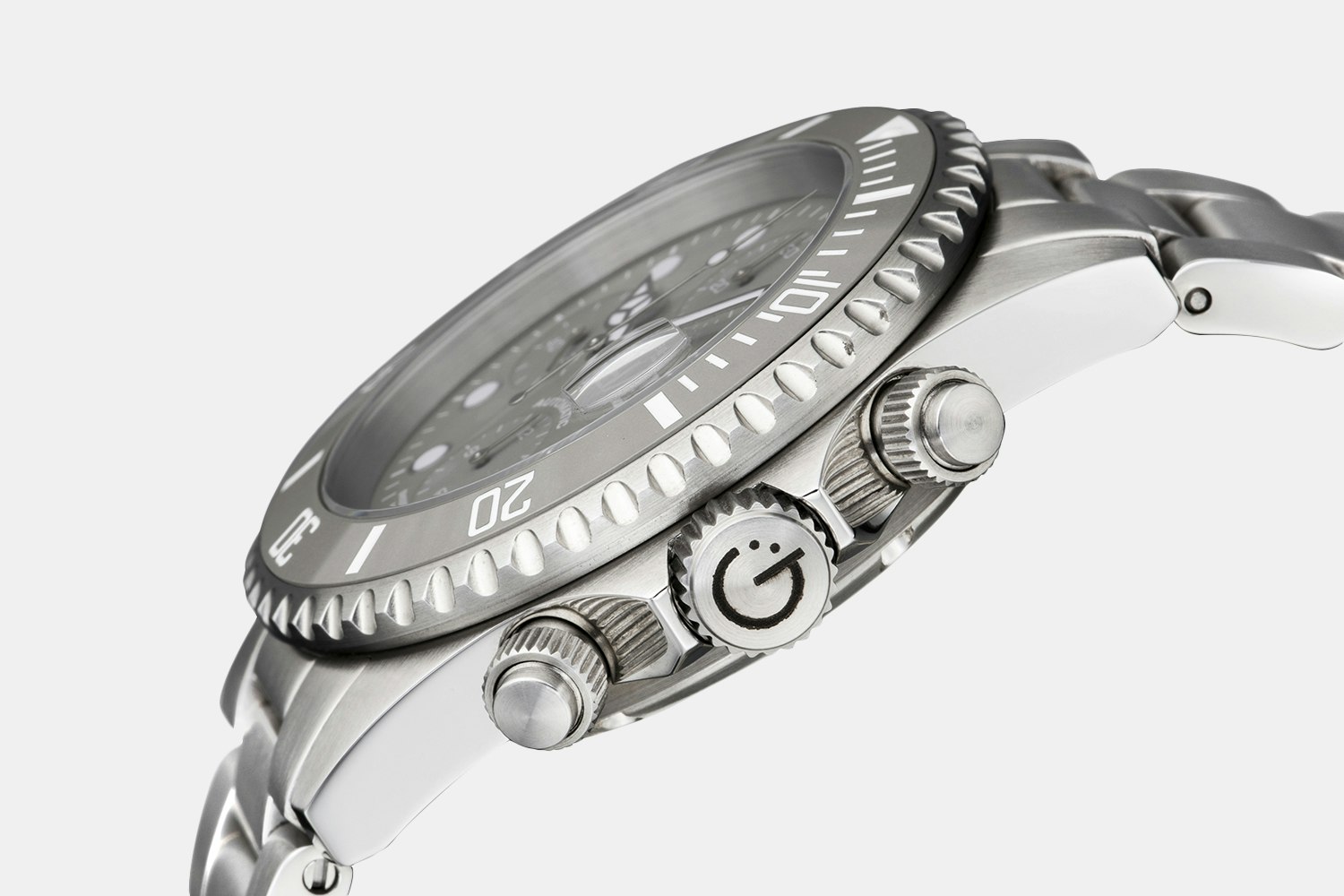 Gevril Wallstreet GMT Automatic Watch | Watches | Dive Watches | Drop