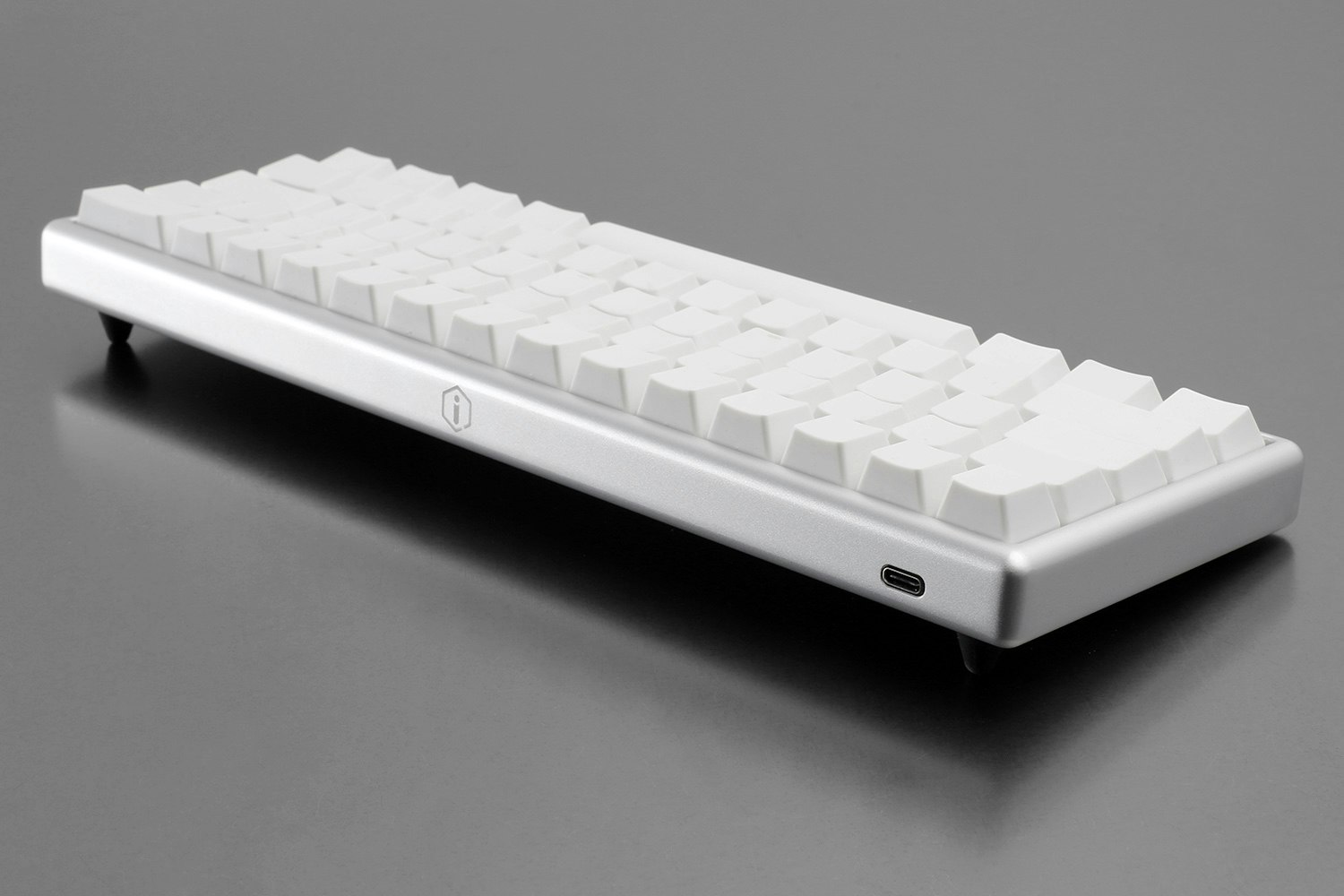 IQKB 62-Key Mechanical Keyboard | Mechanical Keyboards | Mini ...