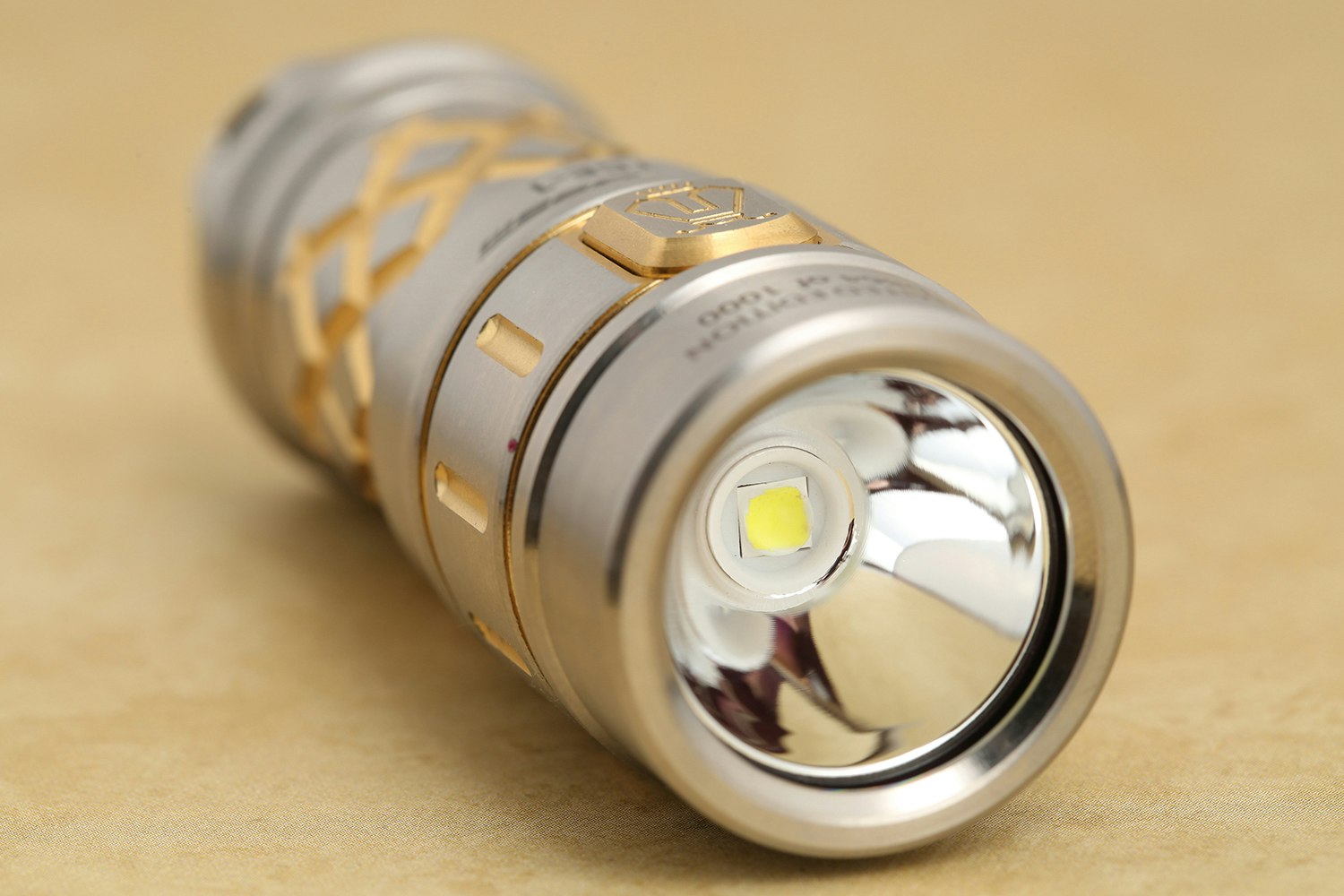 JETBeam TCE-1 + Micro AAA Bundle | Flashlights | Small Flashlights | Drop