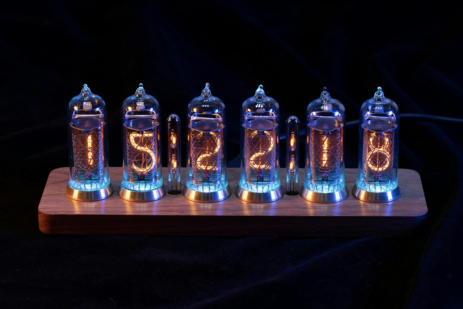 Keebmonkey IN14 Walnut Nixie Clock With Driver | Battlestations ...