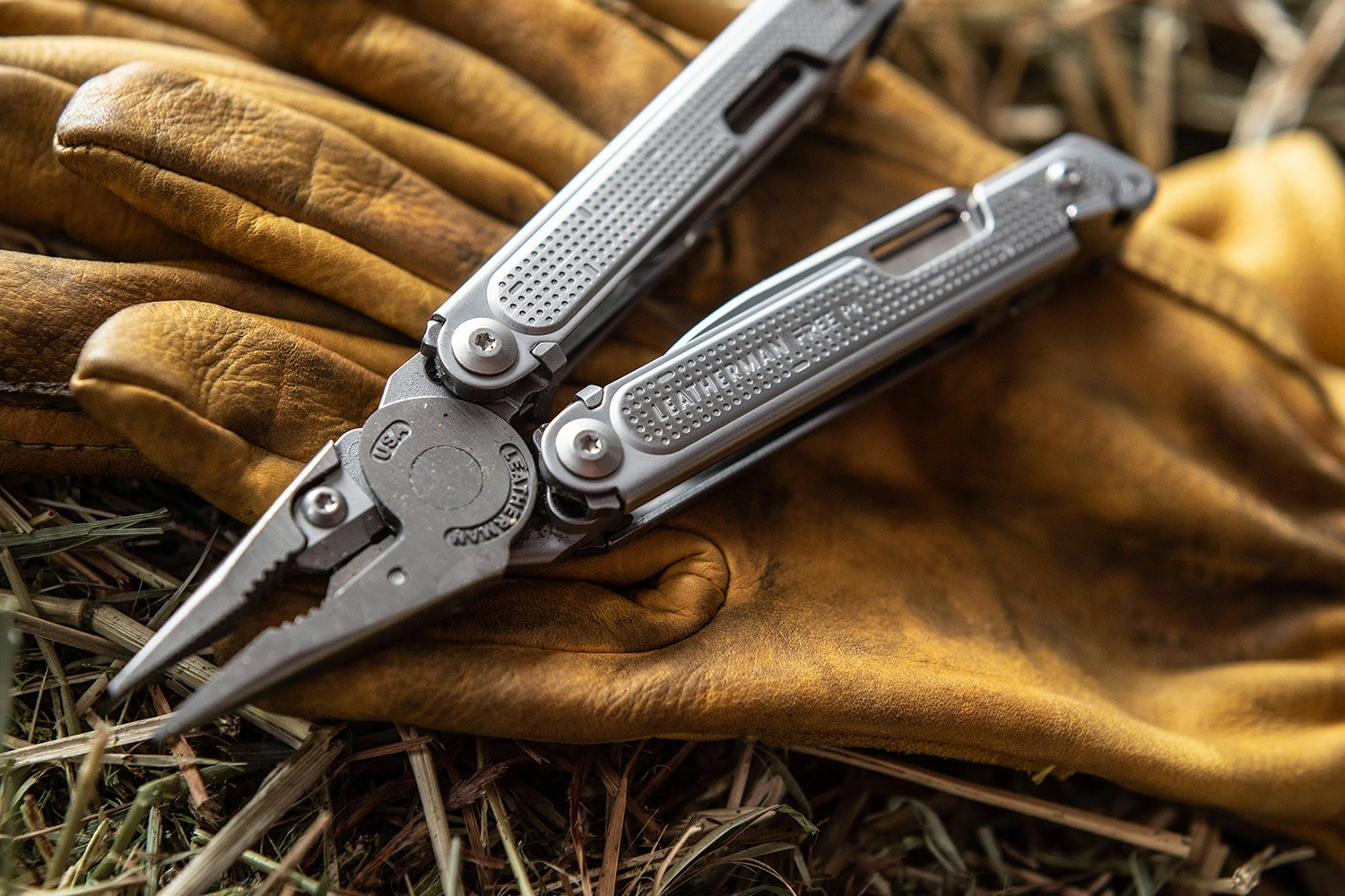 Leatherman FREE P4 21-in-1 Multi-Tool | Price & Reviews | Drop