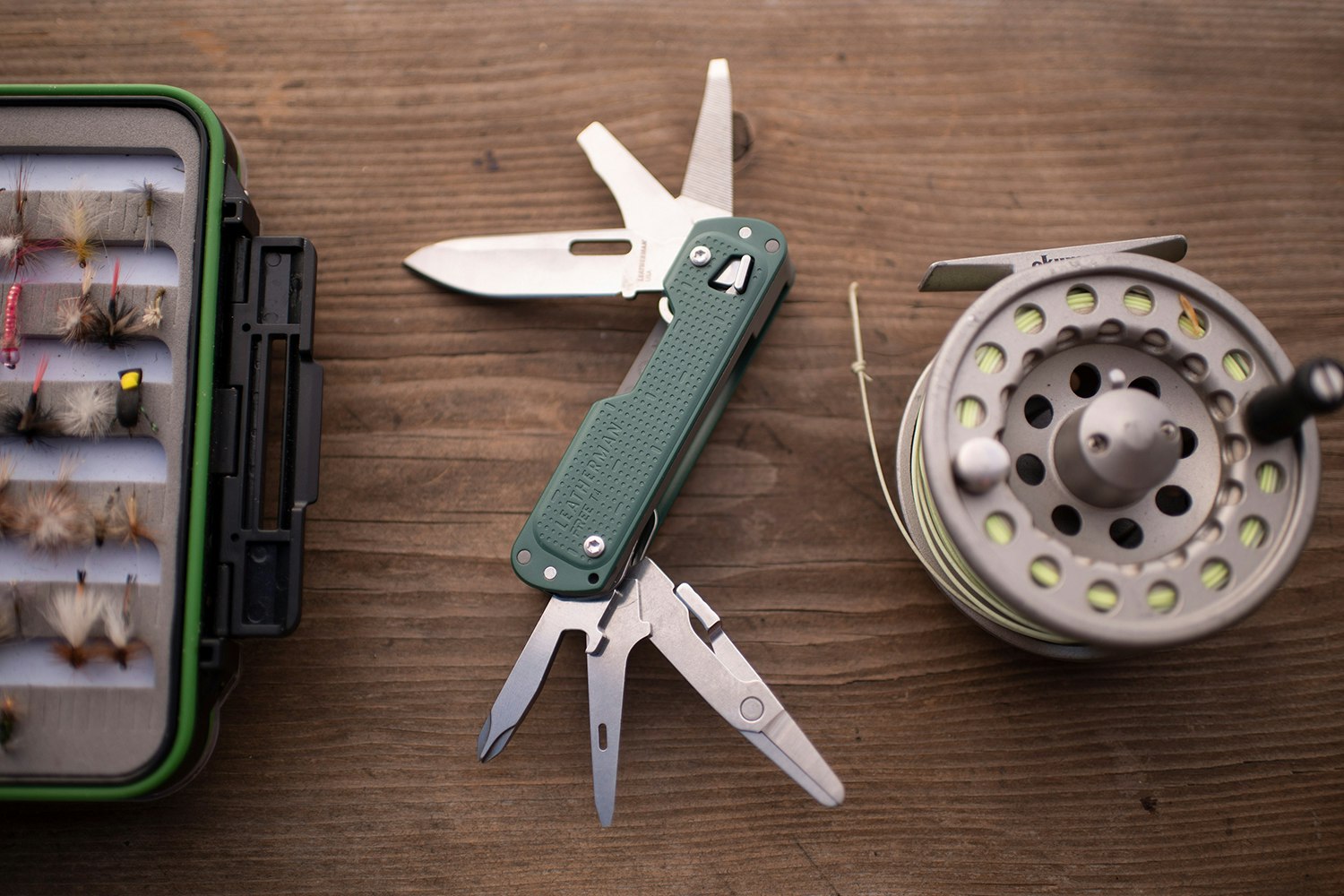 Leatherman FREE T4 12-in-1 Multi-Tool | Knives | Multi-Tools | Drop