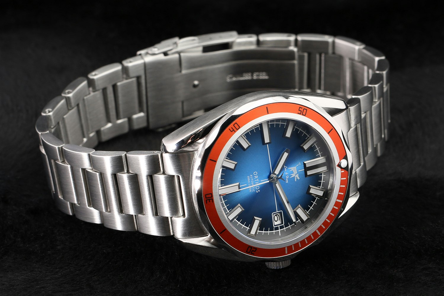 Lew & Huey Orthos Automatic Watch | Watches | Dive Watches | Drop