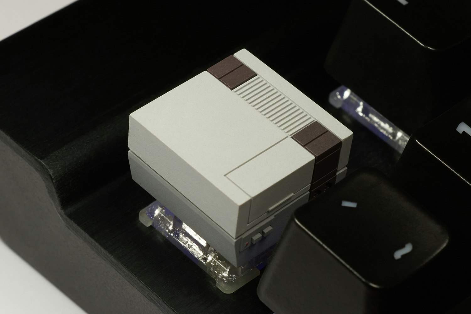 MMi Keycaps Retro TV Console Artisan Keycap | Mechanical Keyboards | Keycaps | Artisan Keycaps ...