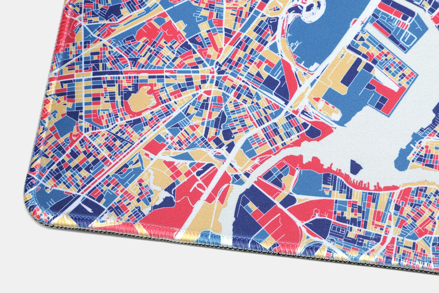 NANAMI DESIGN City Map Stitched-Edge Desk Mat - London Red ...