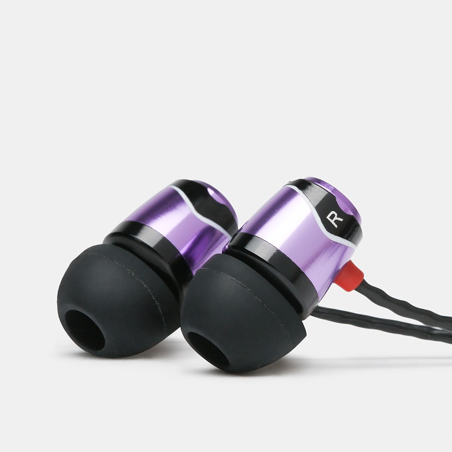 SoundMAGIC E10M IEMs | Audiophile | Headphones | Universal IEM ...