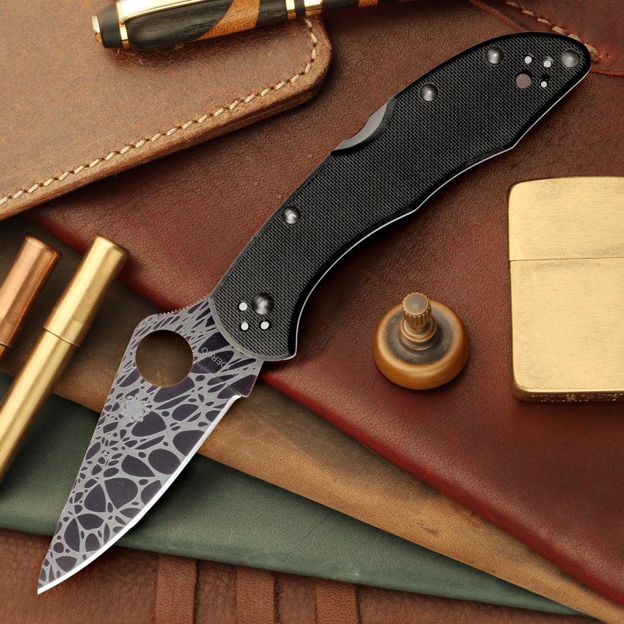 Exclusive: Spyderco Delica G-10/ZDP-189 "Blackout" | Price & Reviews | Drop