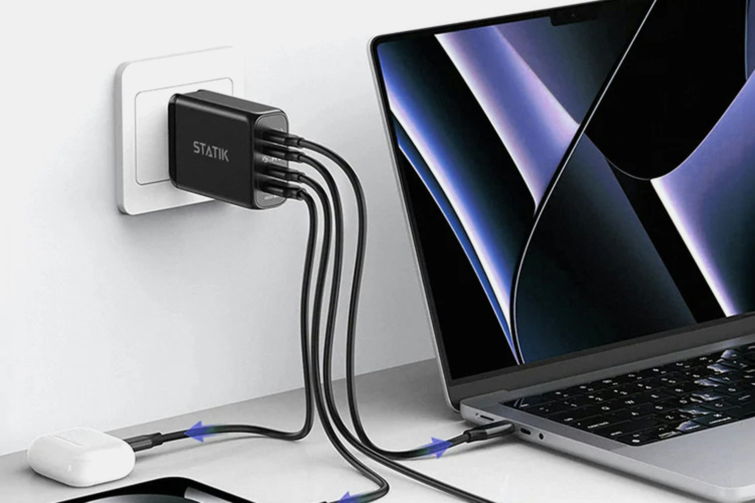 STATIK 100W GaN Universal Power Adapter | Battlestations | Desk ...