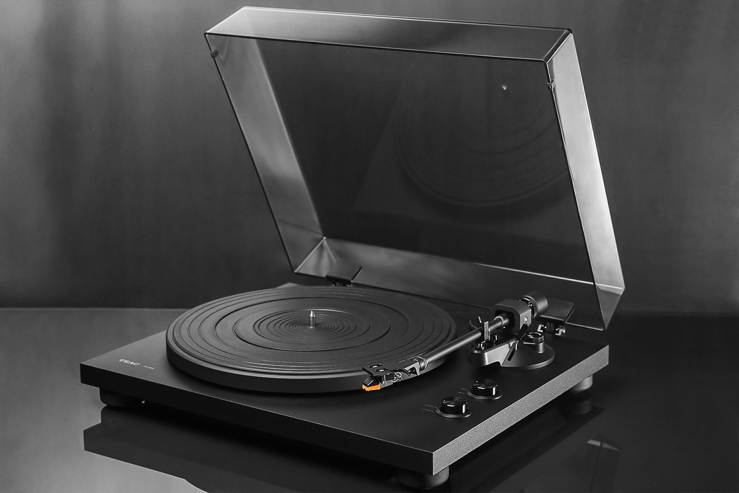 TEAC TN-200 Turntable | Audiophile | Turntables | Drop