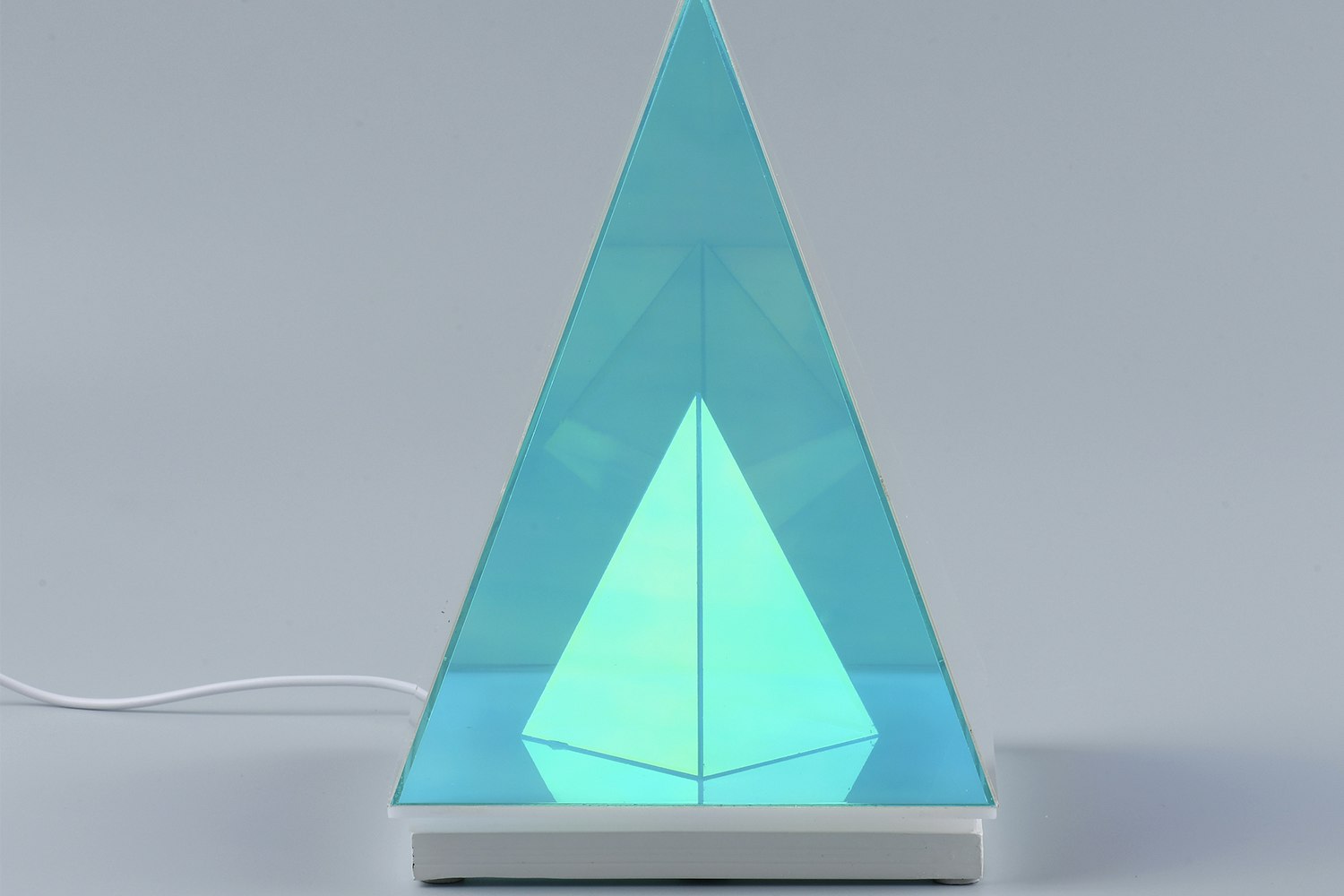 Uncommon Carry Pyramid Lamp | Battlestations | Lighting | Lamps | Drop