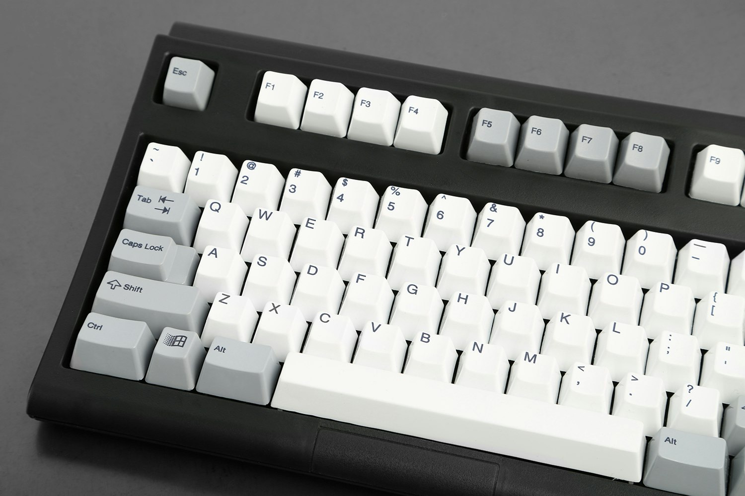 Unicomp Ultra Classic 103-Key Mechanical Keyboard | Mechanical ...