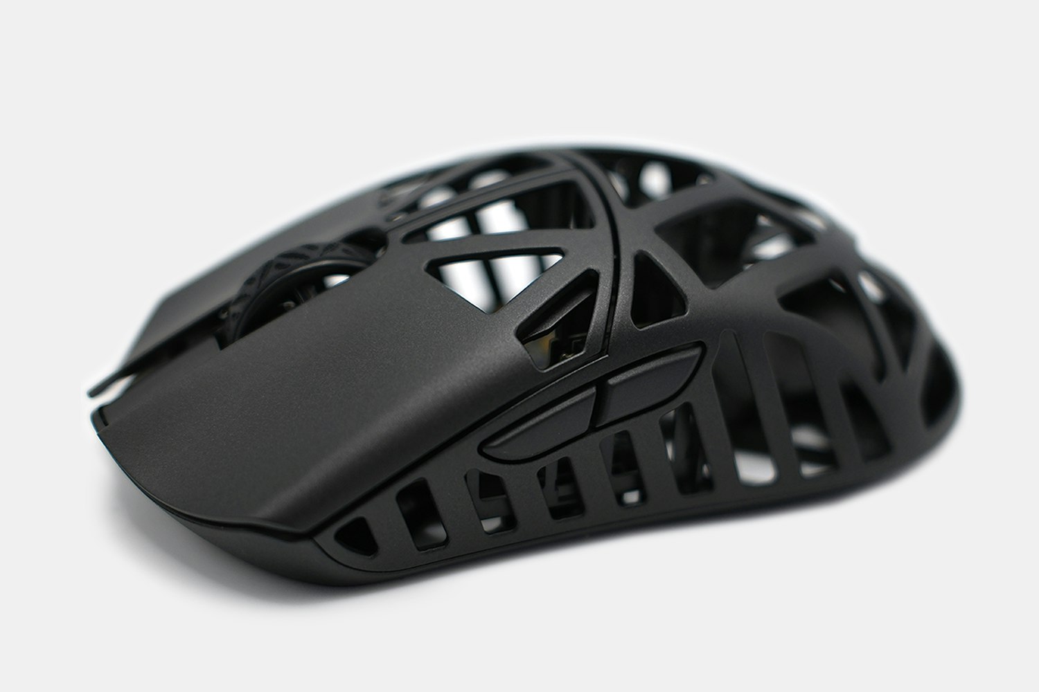 WLMOUSE Beast X MAX Gaming Mouse | Battlestations | Desk Accessories ...