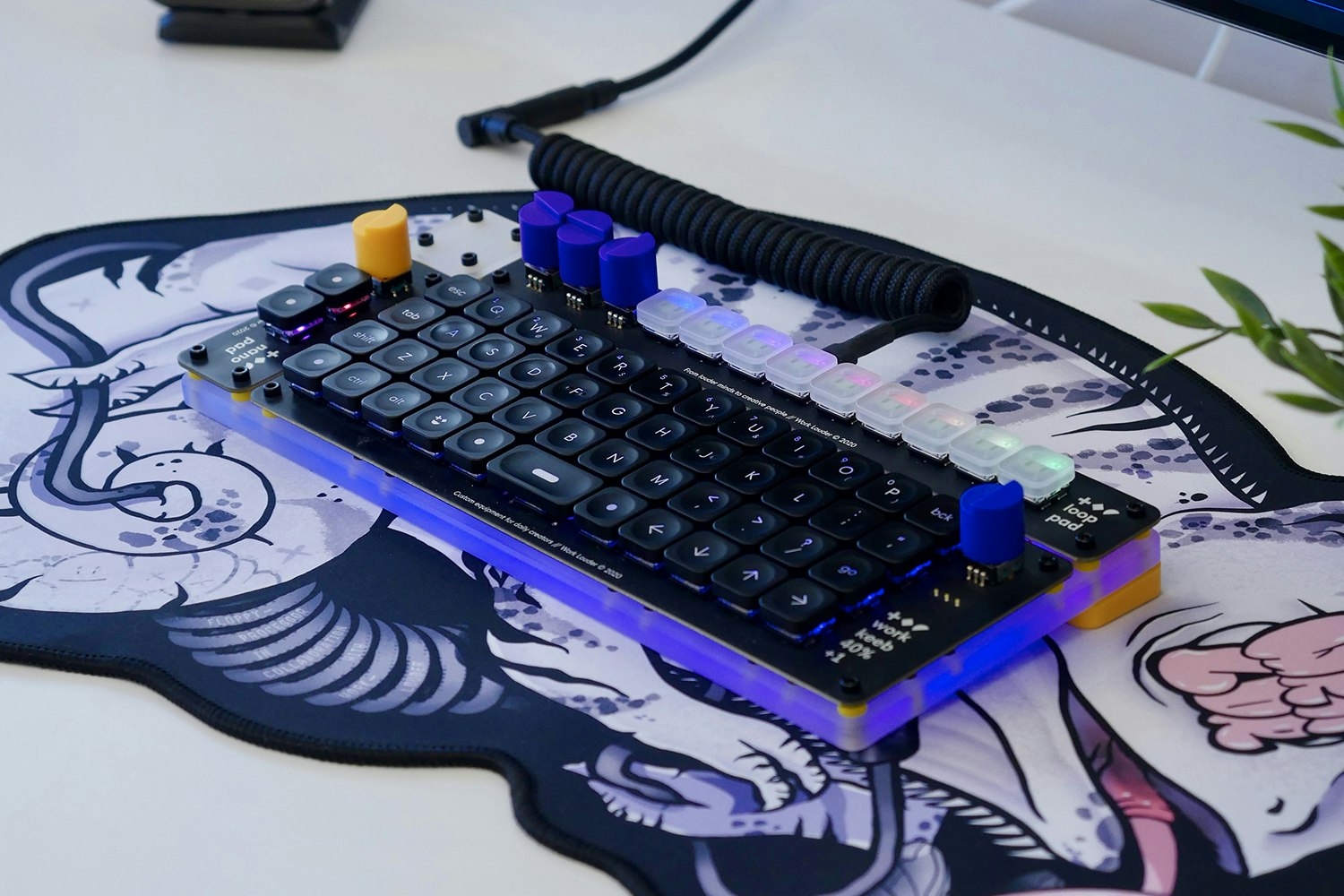 Work Louder Floppy Chameleon Desk Mat | Battlestations | Desk Mats ...